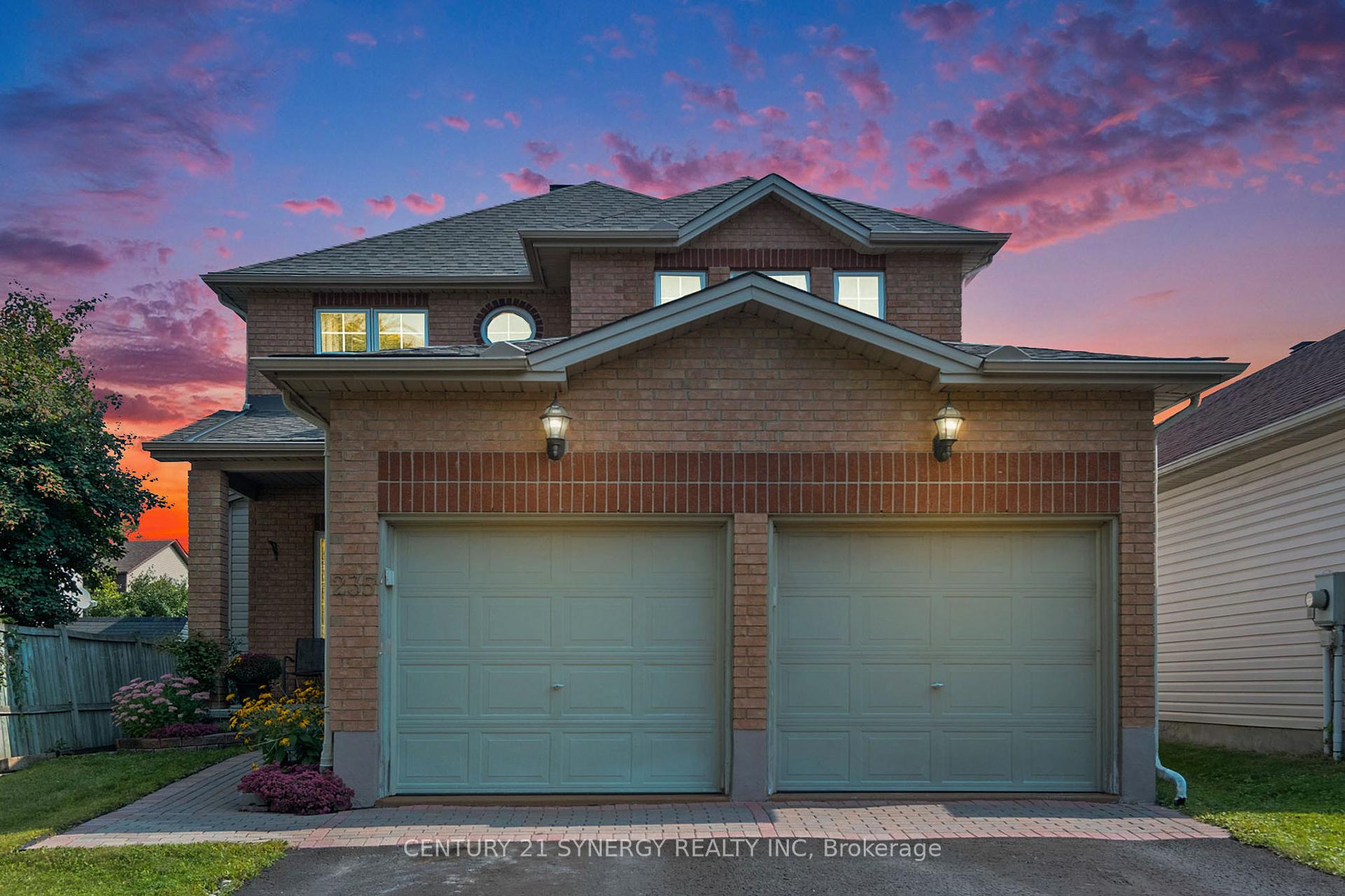 235 STATION Boulevard, Alta Vista and Area, ON K1G 6L8