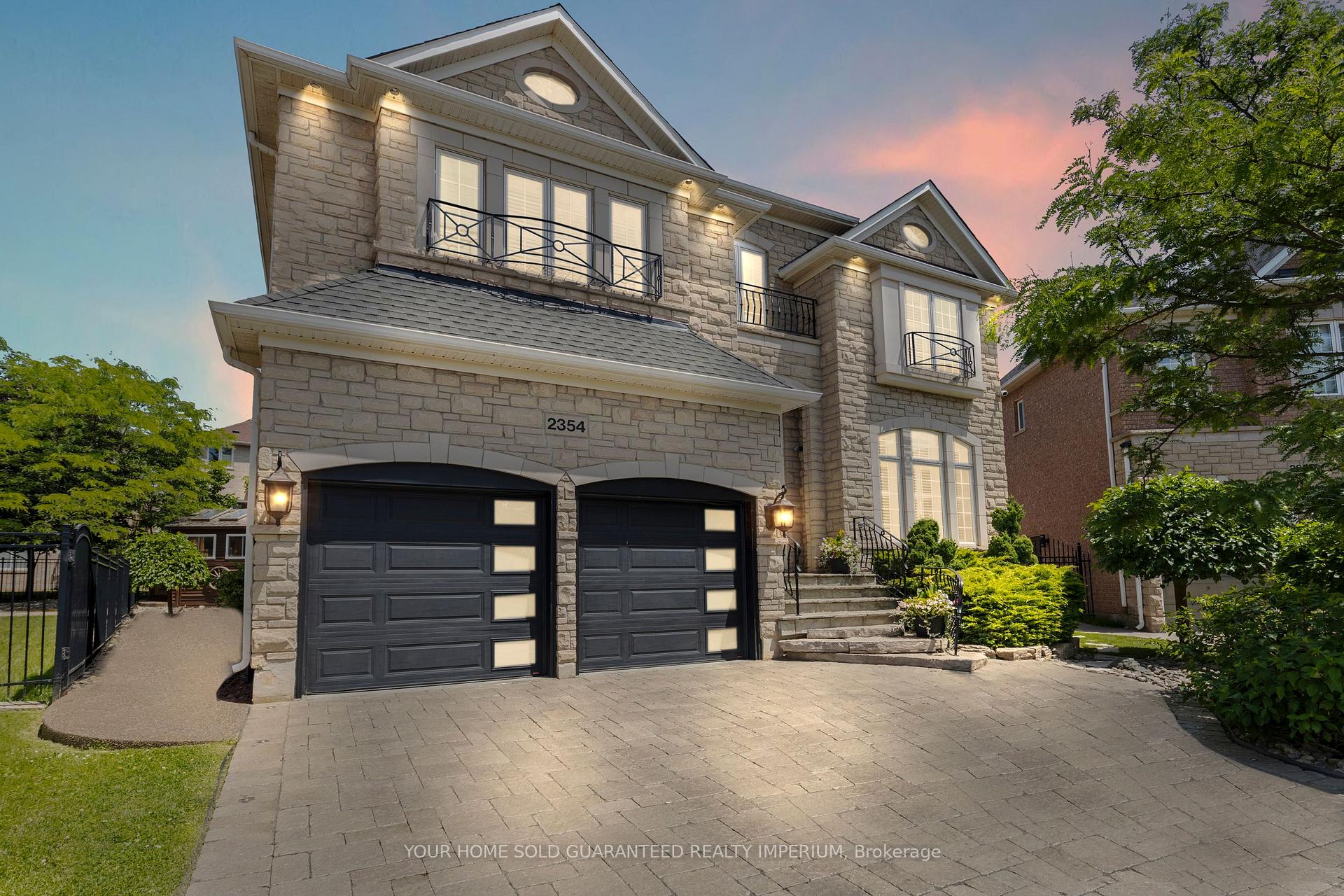 2354 Salcome Drive, Oakville, ON L6H 7N3