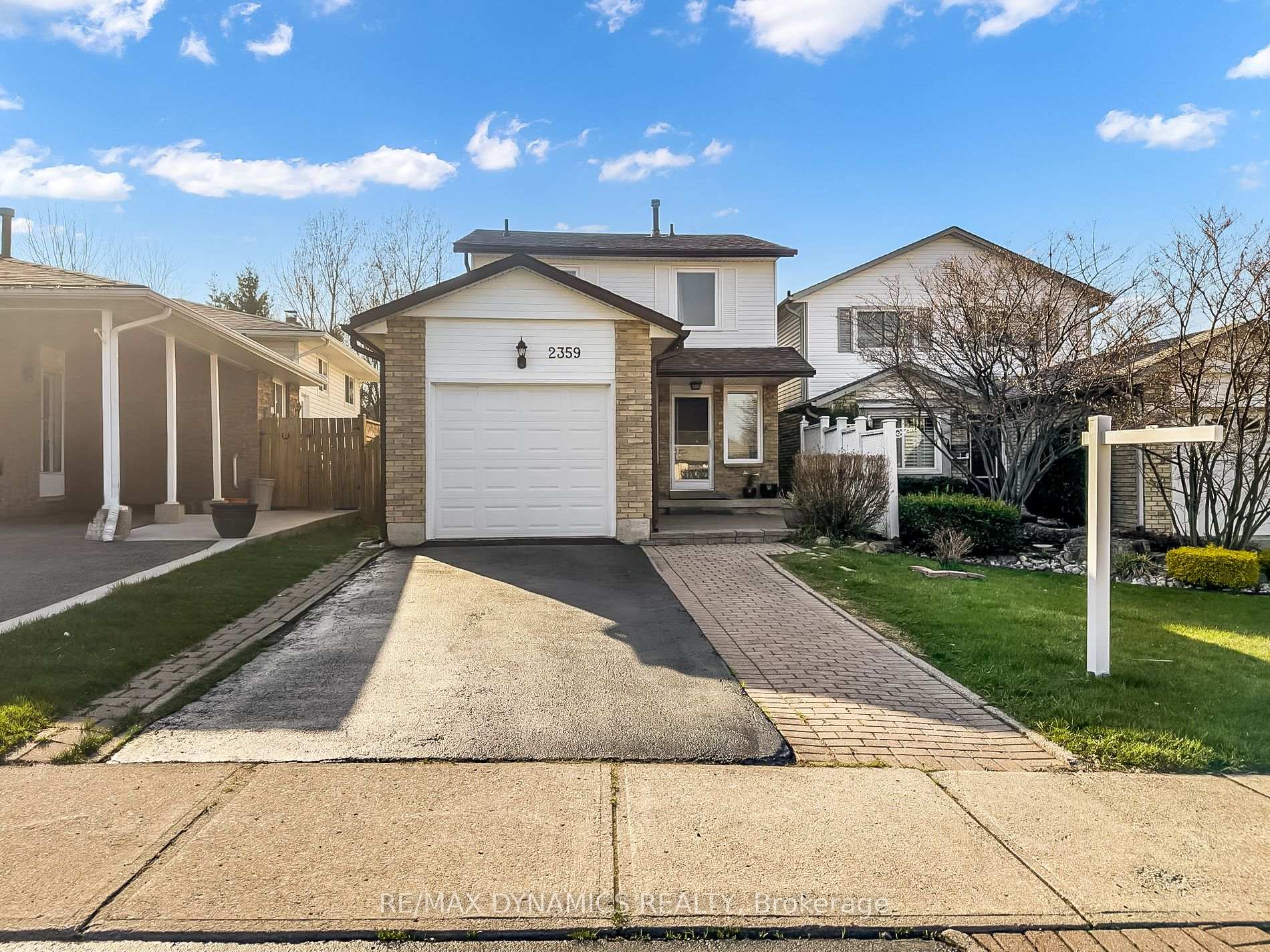 2359 Malcolm Crescent, Burlington, ON L7P 4H1