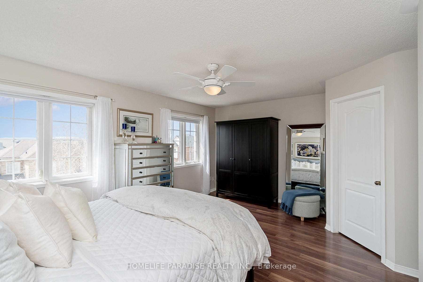 2368 Sutton Drive, Burlington, ON L7L 6Y5