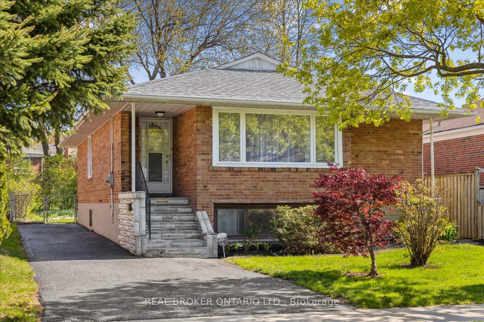 237 Chine Drive, Toronto, ON M1M 2L6