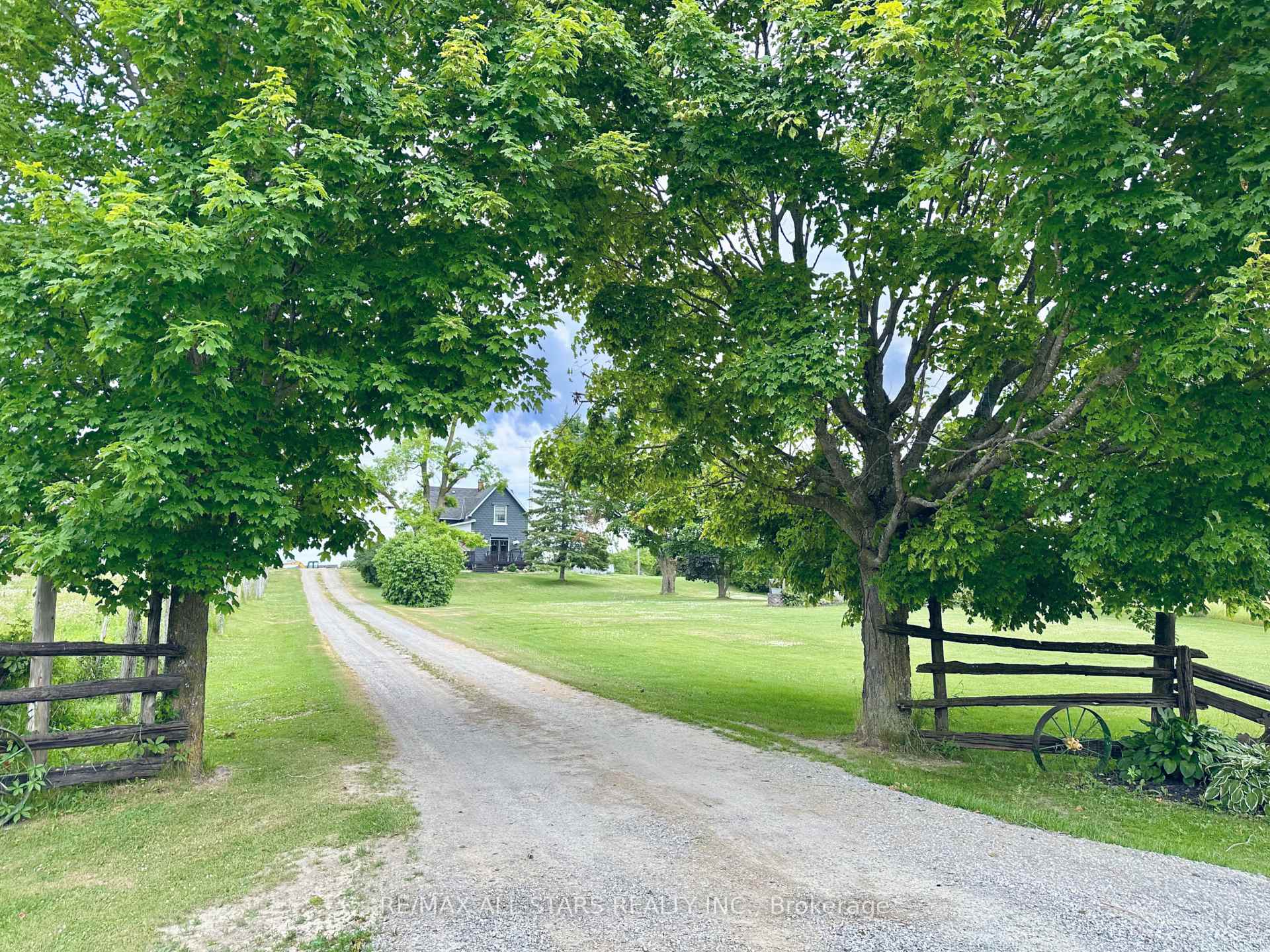 237 Hickory Beach Road, Kawartha Lakes, ON K0M 1N0