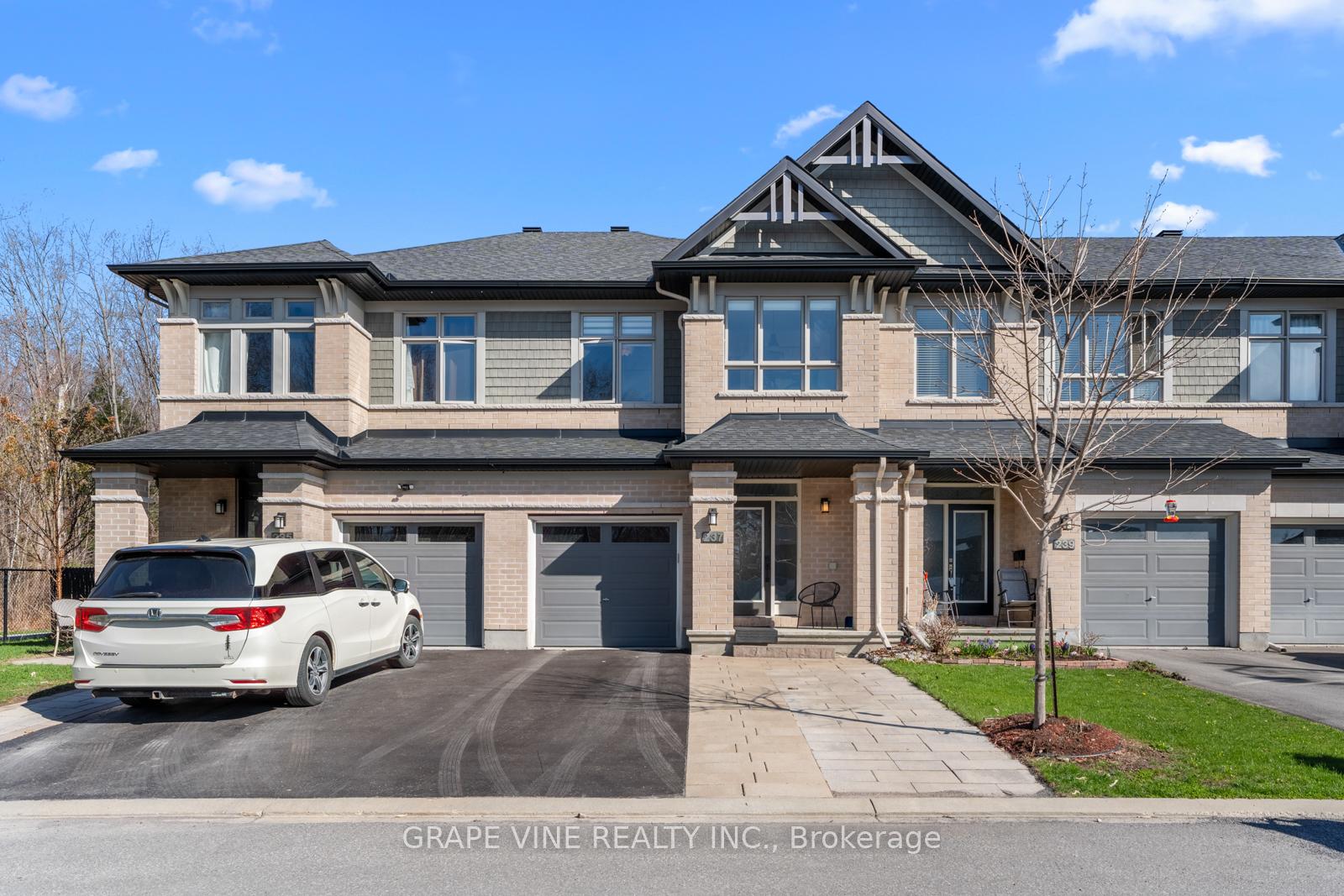 237 Shinleaf Crescent, Orleans - Convent Glen and Area, ON K1W 0J2