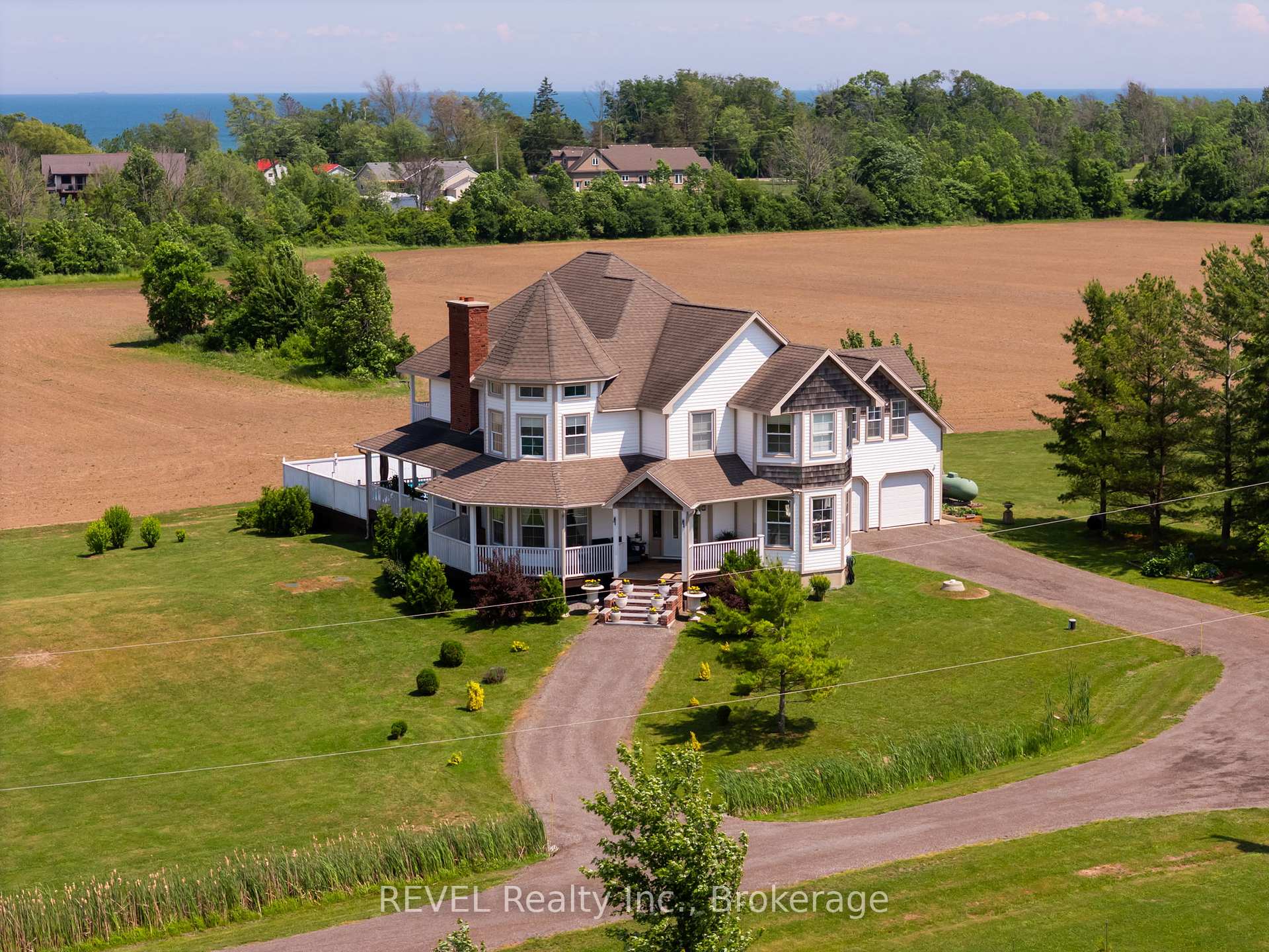 2378 North Shore Drive, Haldimand, ON N0A 1K0