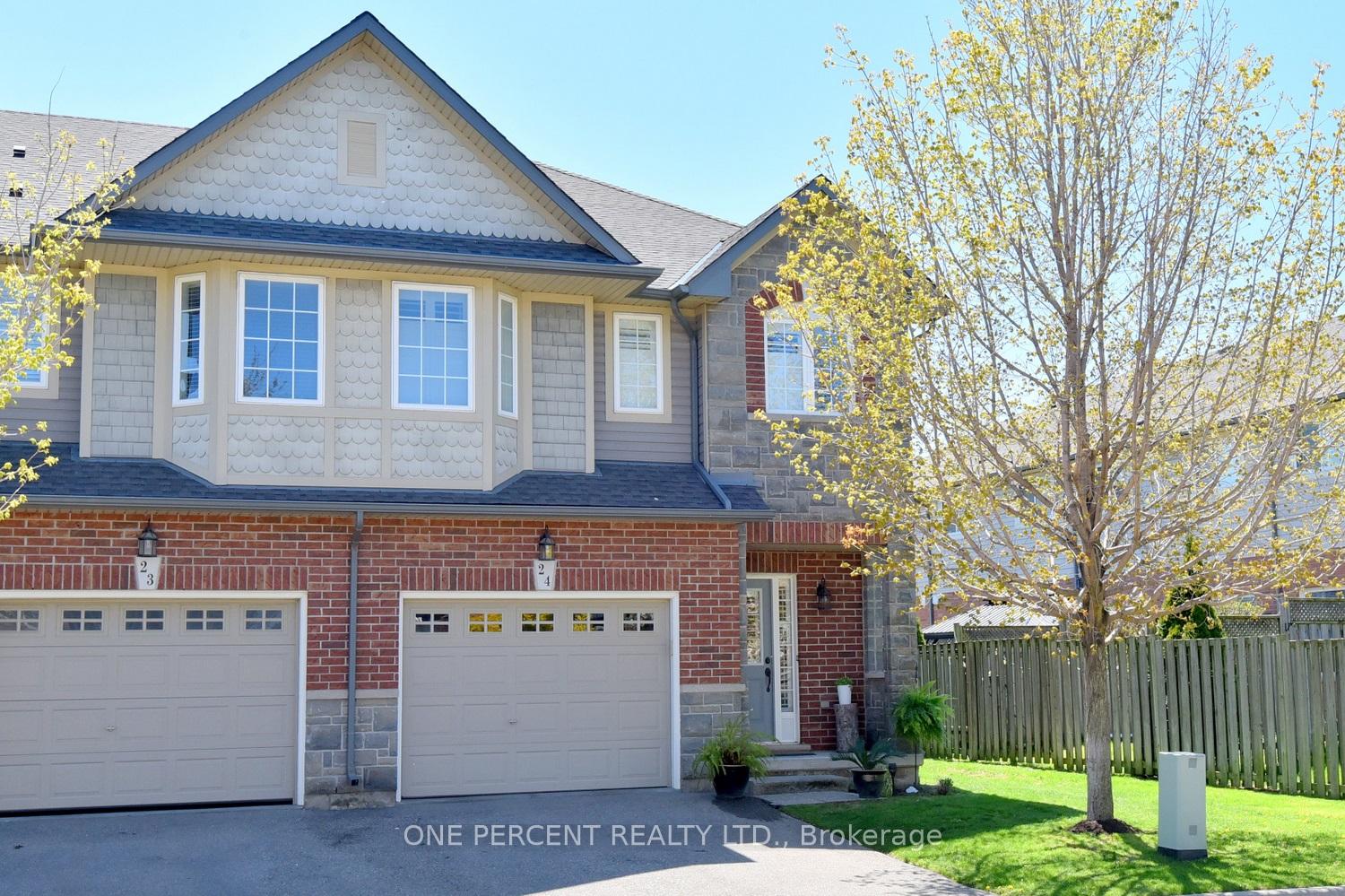24 - 40 Dartmouth Gate, Hamilton, ON L8E 0C4