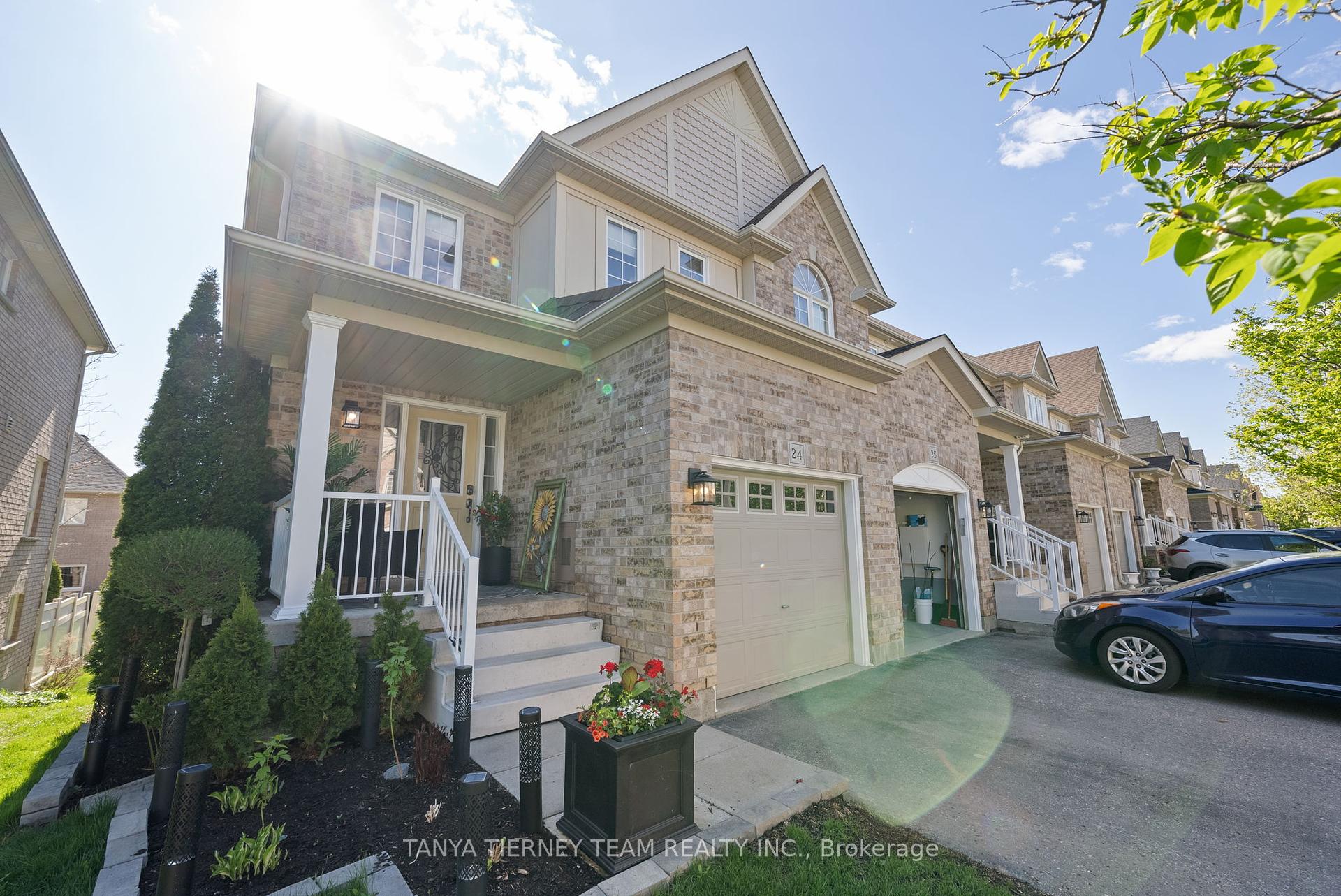 24 - 460 Woodmount Drive E, Oshawa, ON L1K 0K3