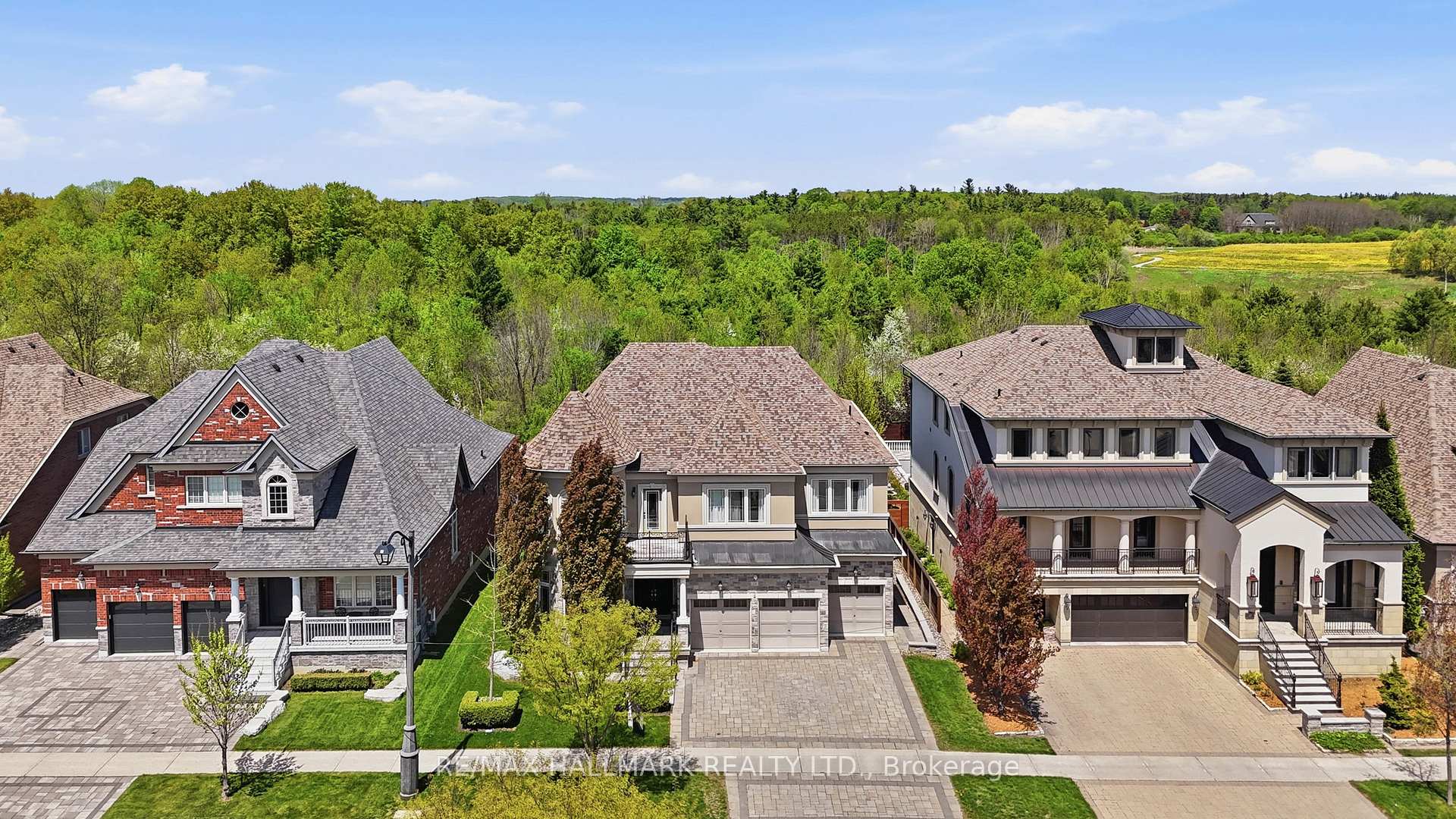 24 Bluff Trail, King, ON L7B 0A1
