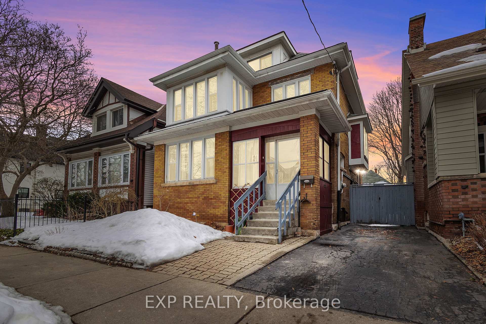 24 Burris Street, Hamilton, ON L8M 2J2