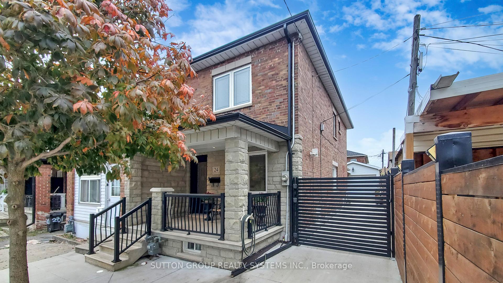 24 Chambers Avenue, Toronto, ON M6N 3L9