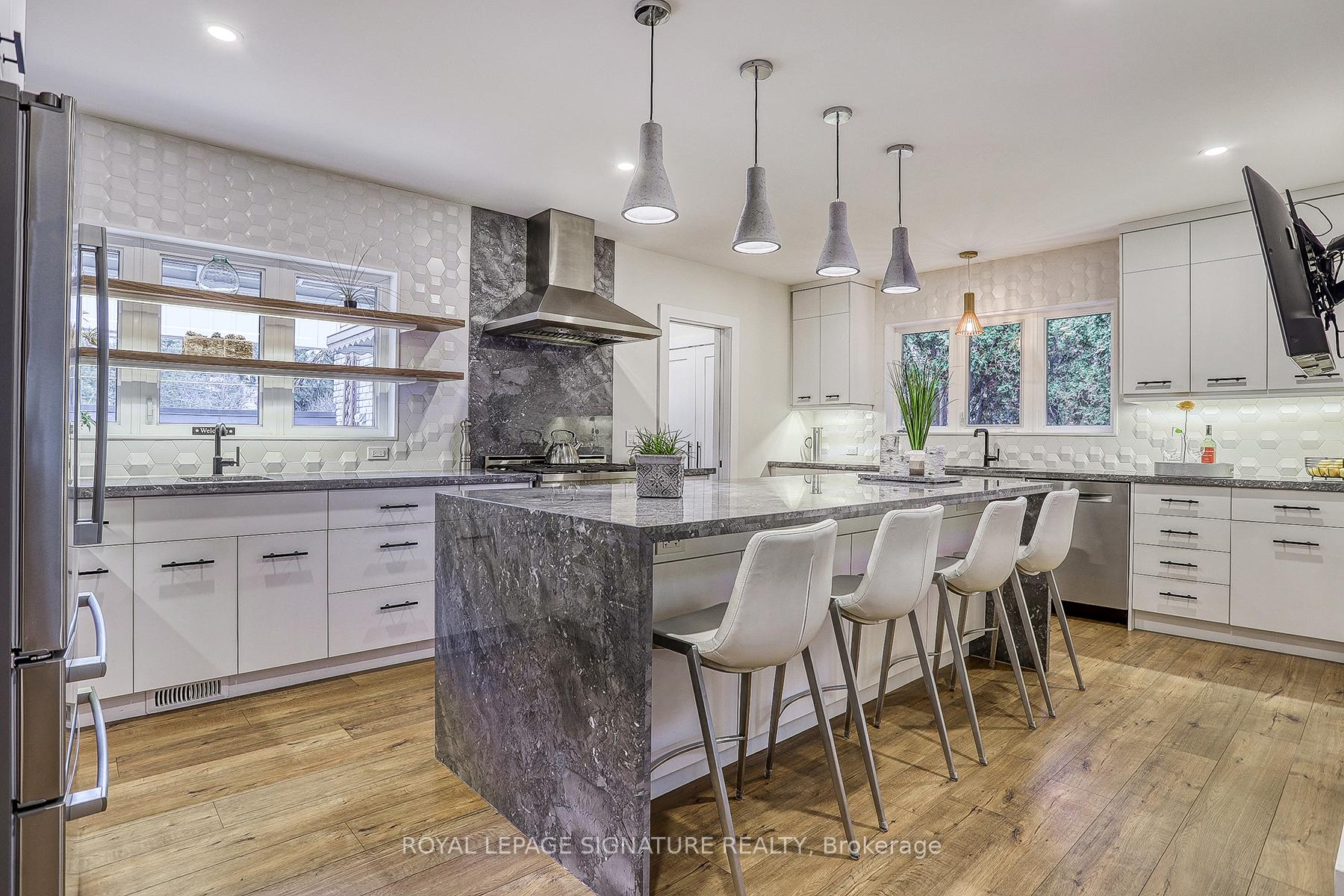 24 Clayland Drive, Toronto, ON M3A 2A4