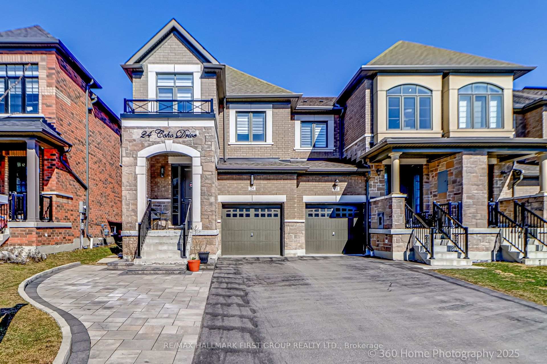 24 Coho Drive, Whitby, ON L1P 0K4