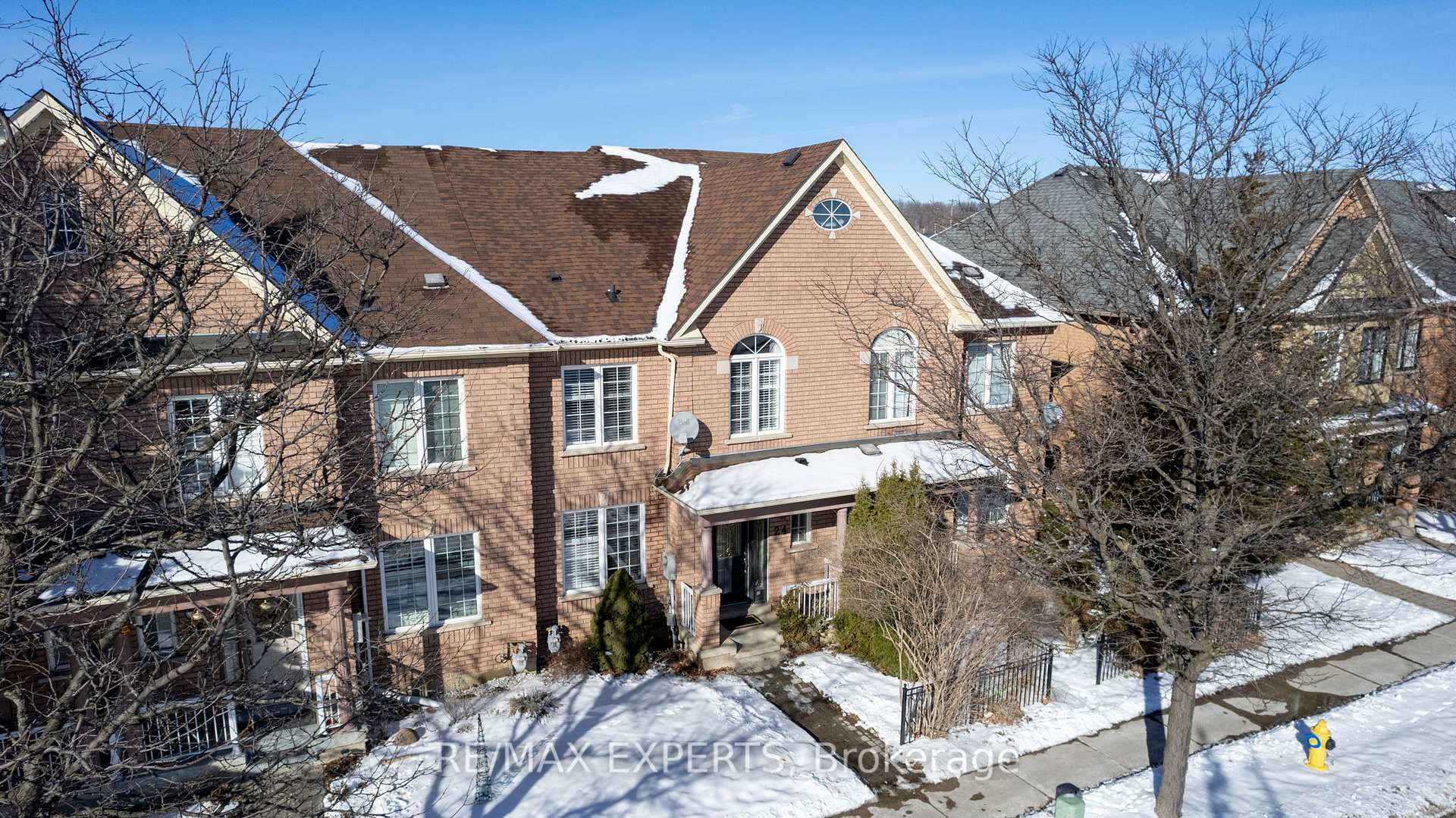 24 Dufferin Hill Drive, Vaughan, ON L4K 5M3