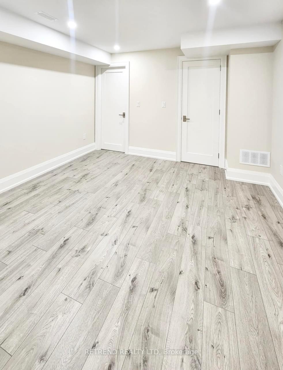 24 Howbert Drive, Toronto, ON M9N 3L2