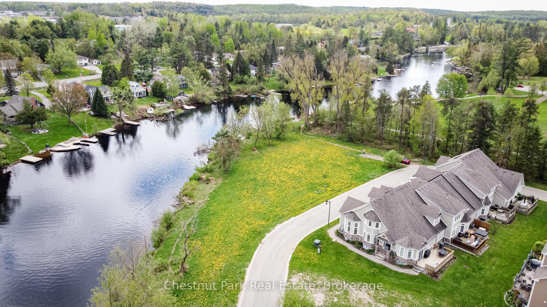 24 Kent Crescent, Bracebridge, ON P1L 0B7