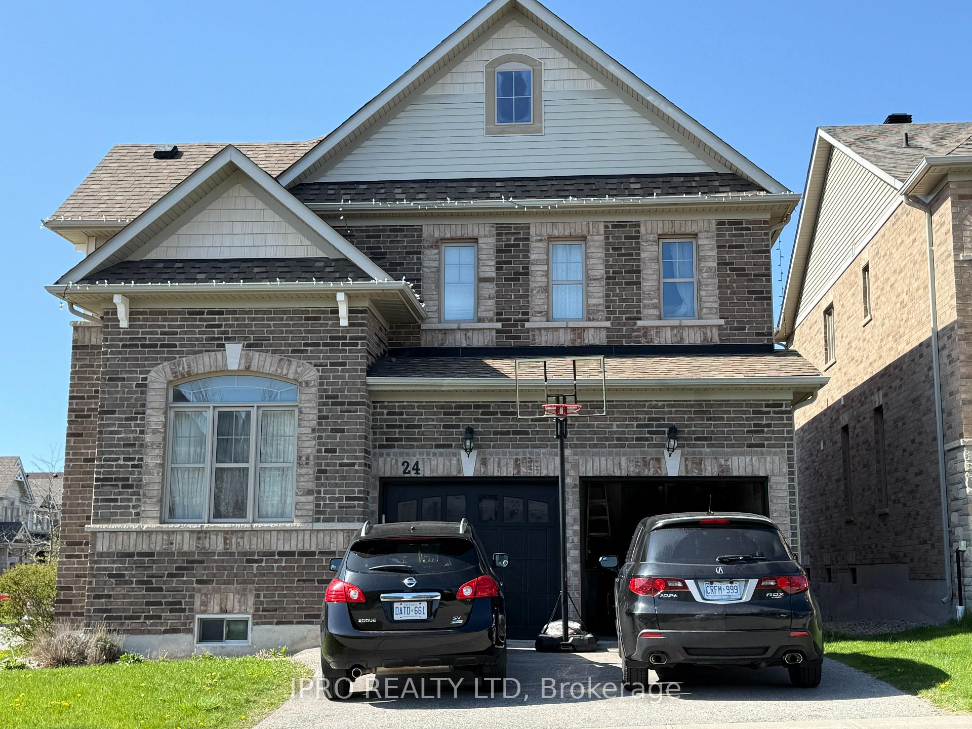 24 Mason Drive, New Tecumseth, ON L9R 0M5