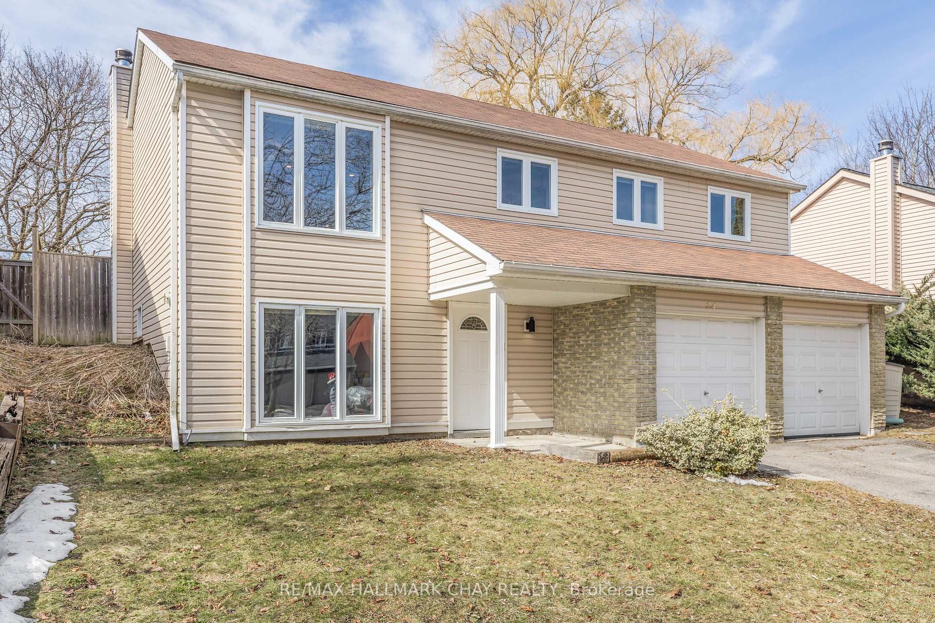 24 Plank Road, East Gwillimbury, ON L9N 1B4