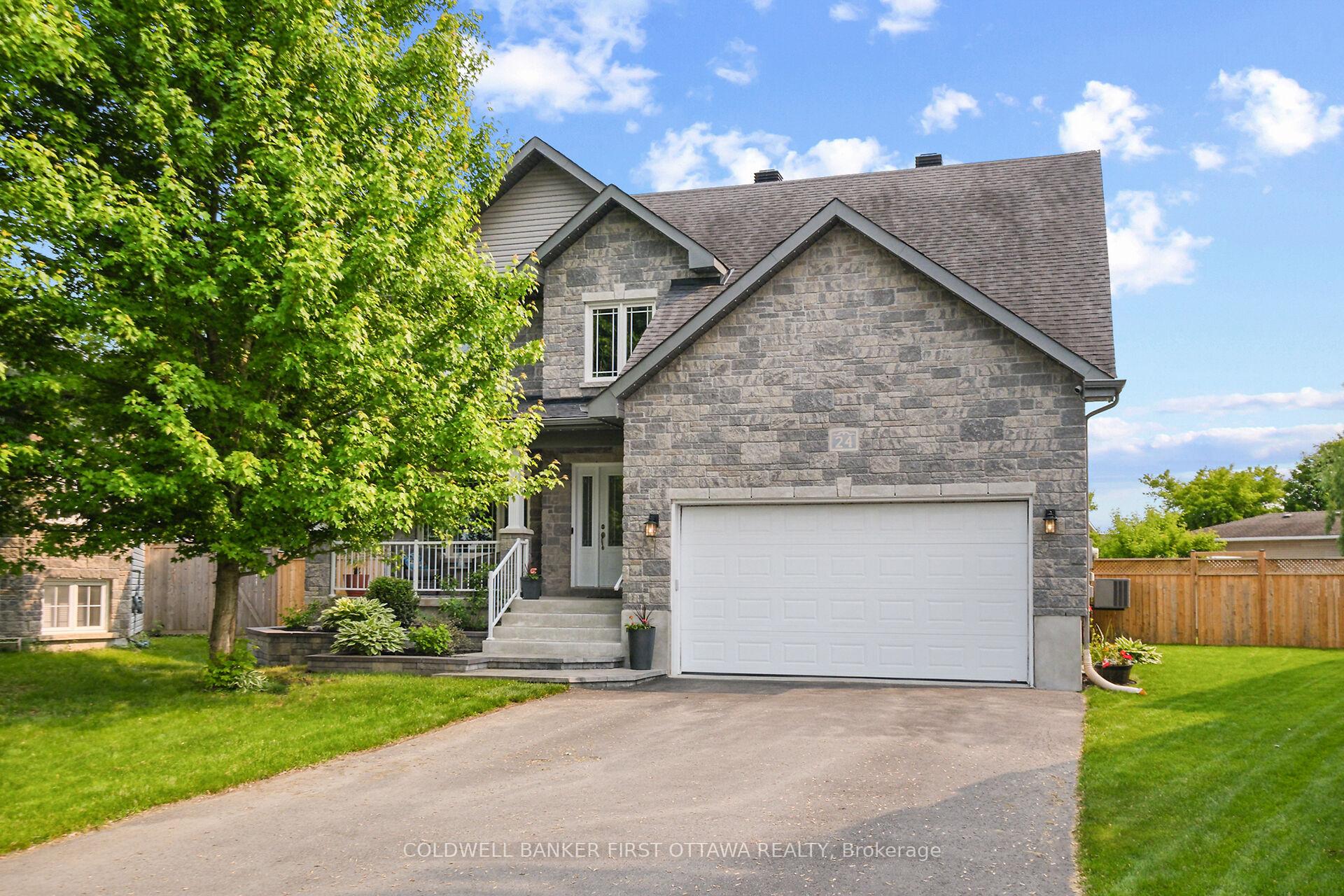 24 Provost Street, North Stormont, ON K0A 1R0