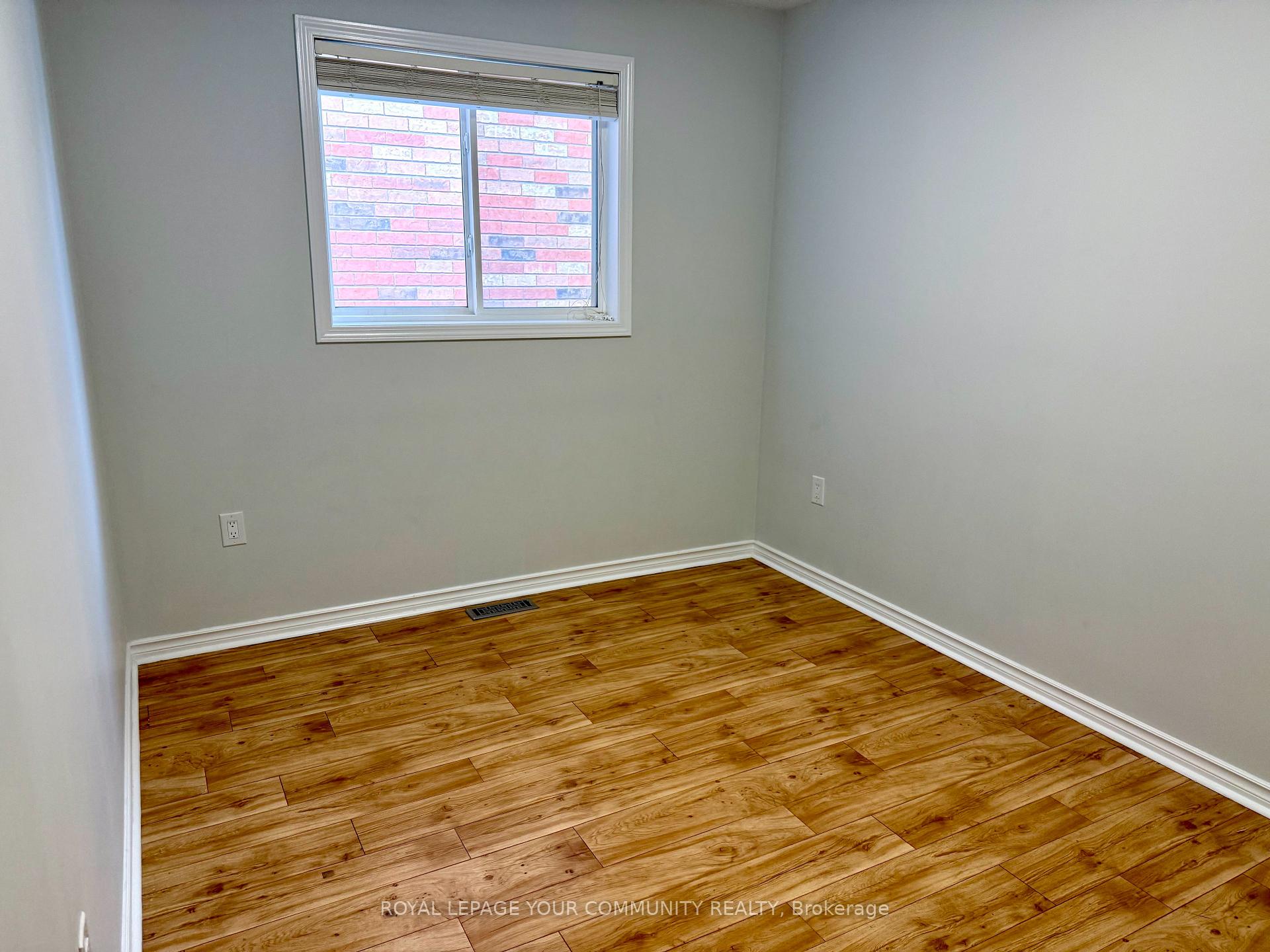 Main Floor - 24 Sun King Crescent, Barrie, ON L4M 7J9