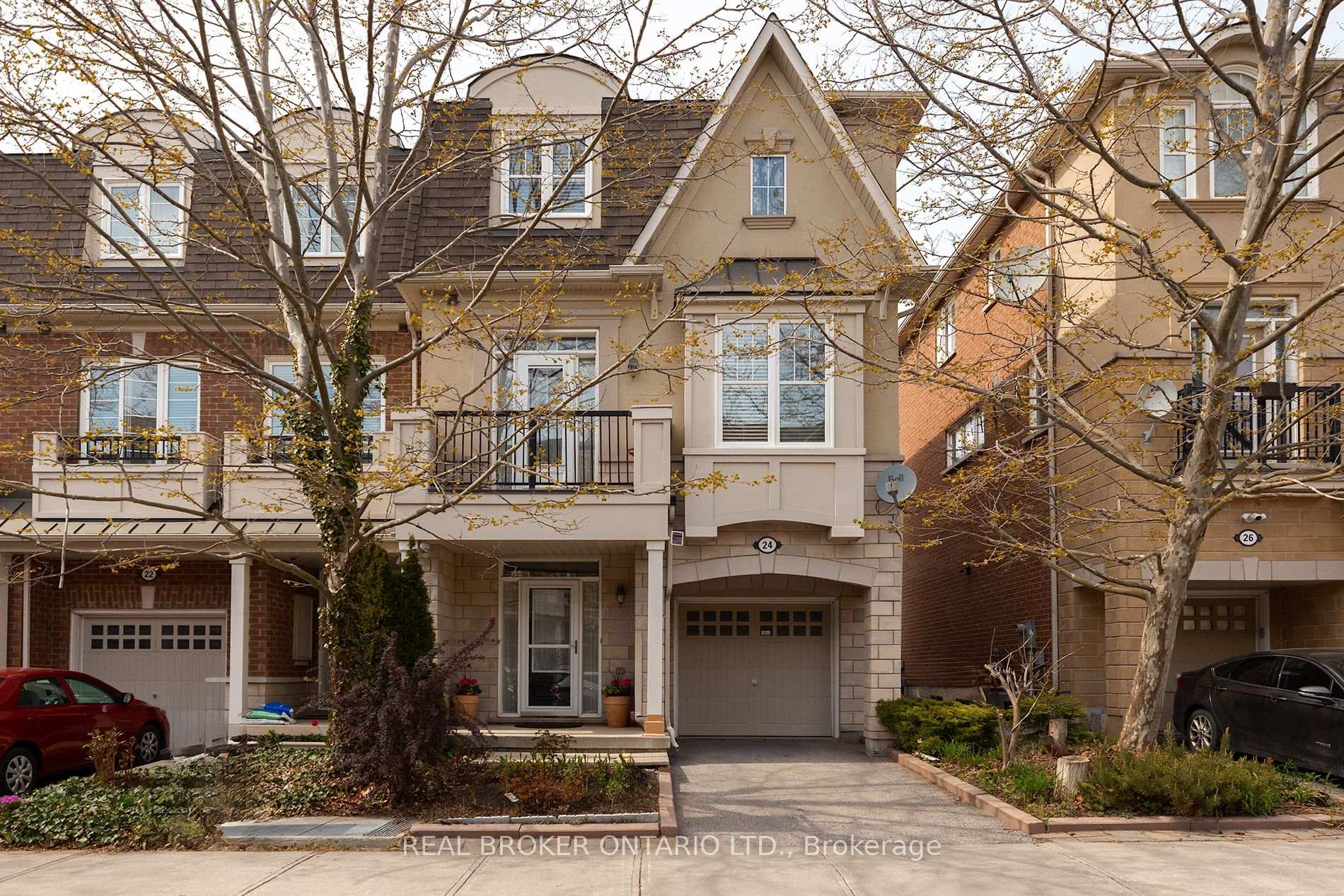 24 Yates Avenue, Toronto, ON M1L 0C8