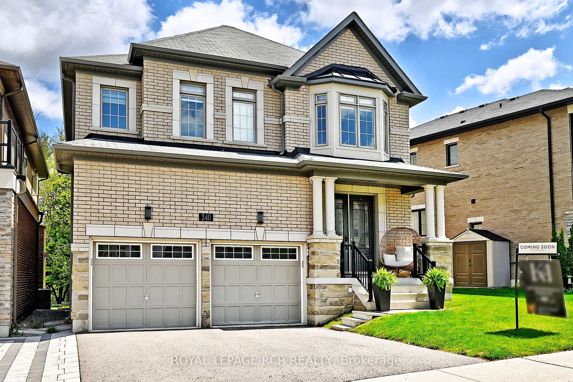 240 Conklin Crescent, Aurora, ON L4G 0Z4