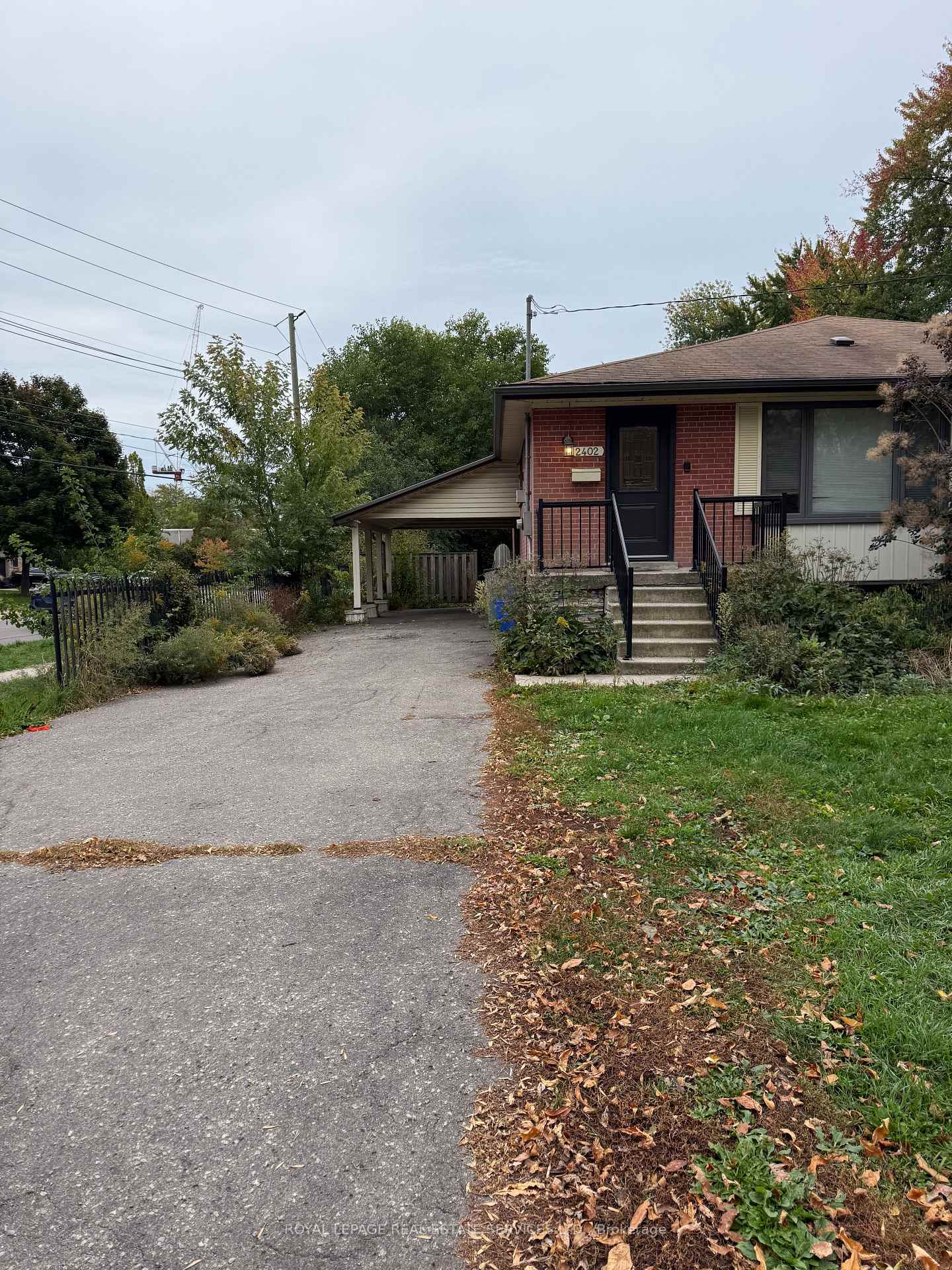 2402 Belyea Street, Oakville, ON L6L 1P1