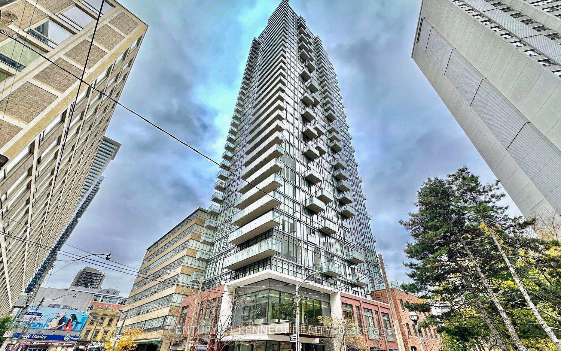 2403 - 75 St Nicholas Street, Toronto, ON M4Y 0A5