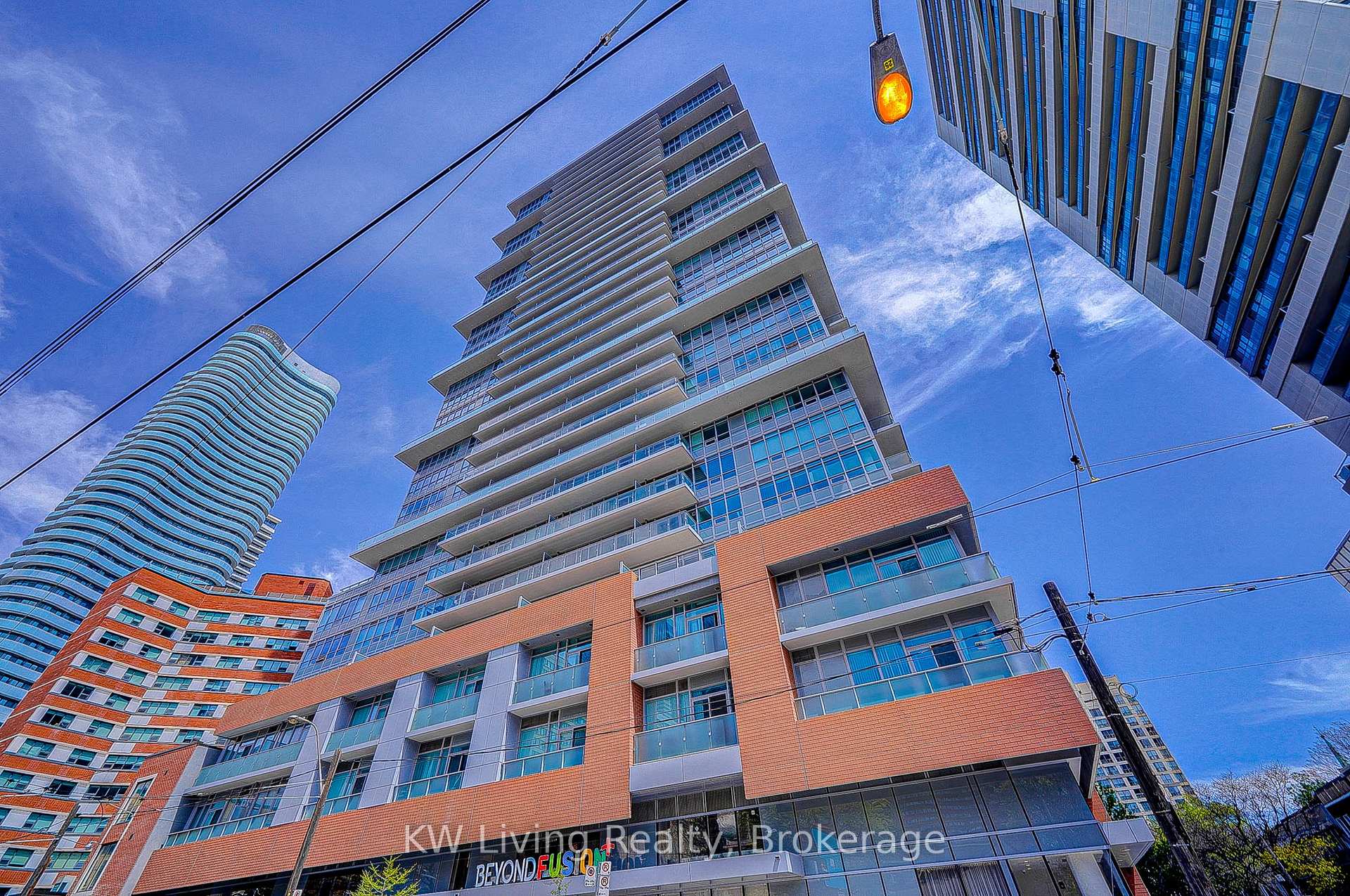 2404 - 365 Church Street, Toronto, ON M5B 1Z9