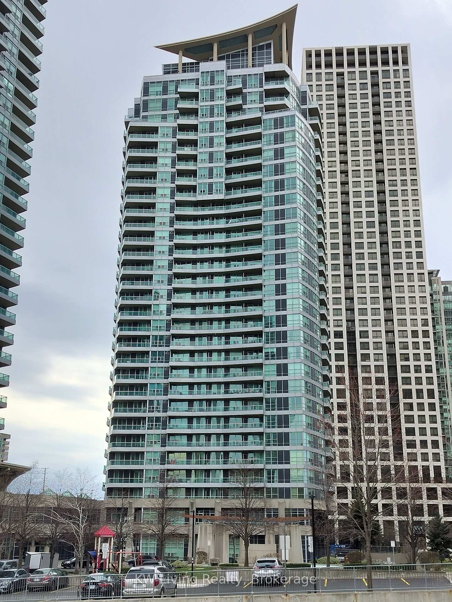2407 - 33 Elm Drive W, Mississauga, ON L5B 4M2