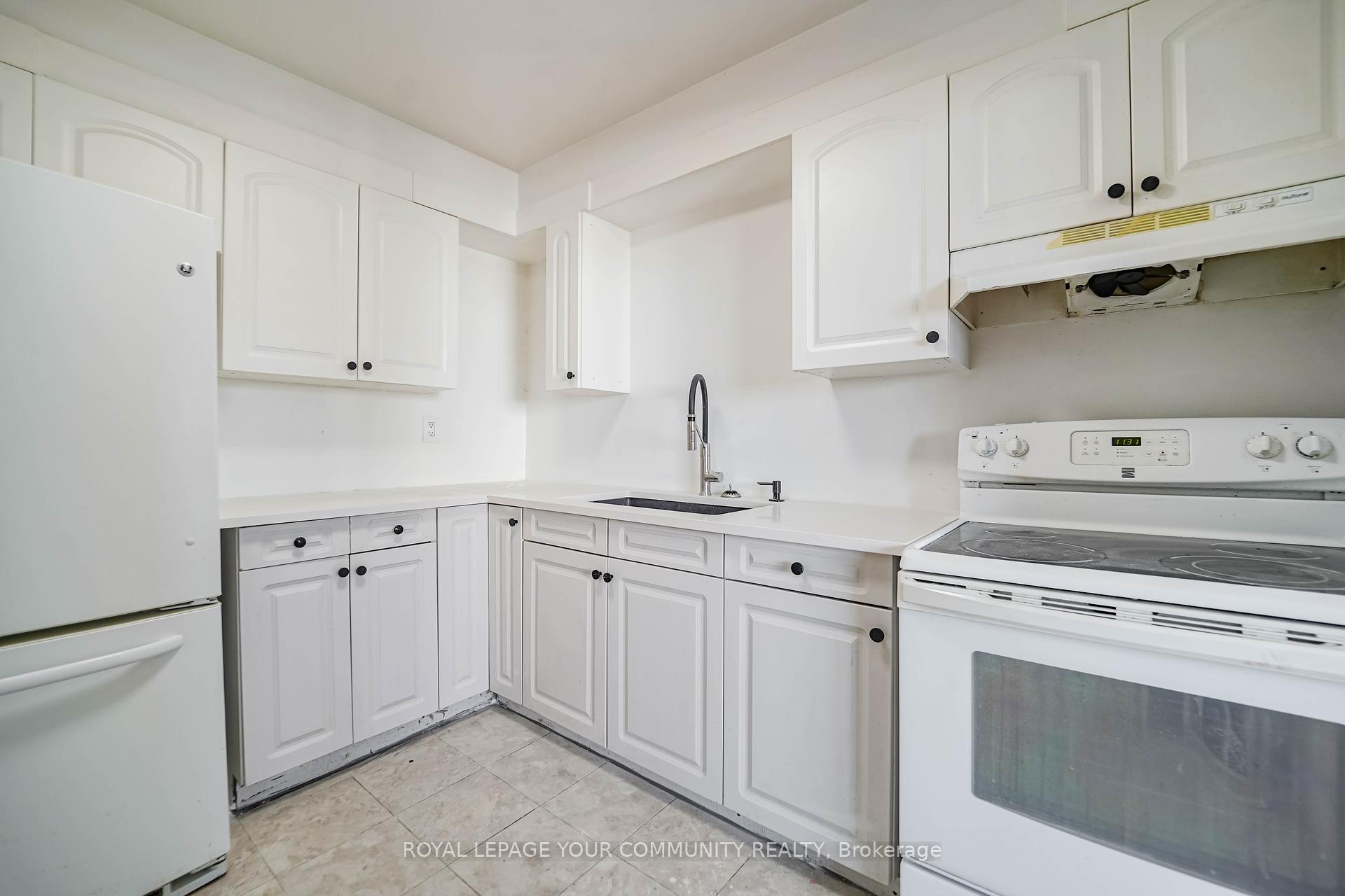 2410 - 3390 Weston Road, Toronto, ON M9M 2X3