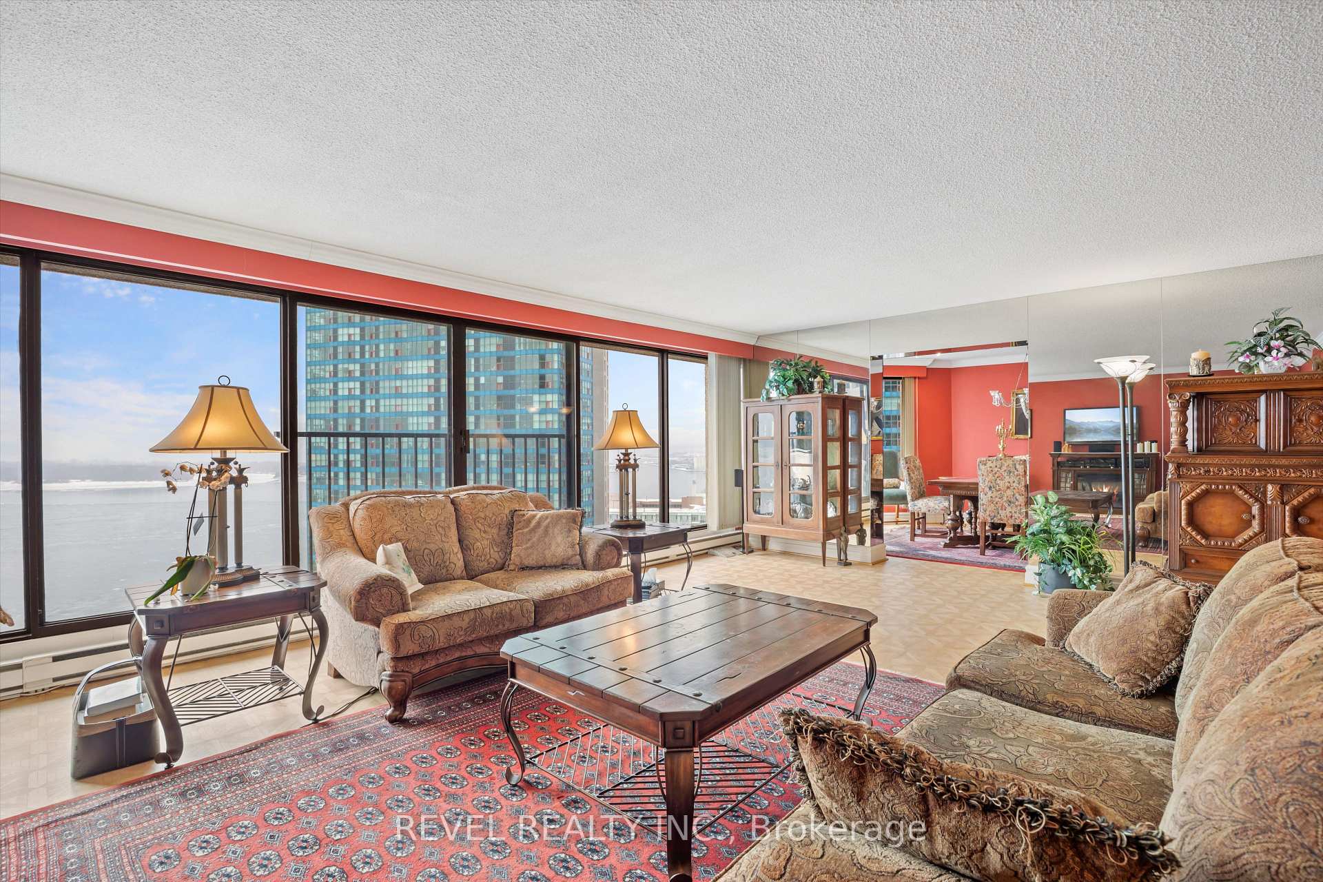 2410 - 65 Harbour Square W, Toronto, ON M5J 2L4