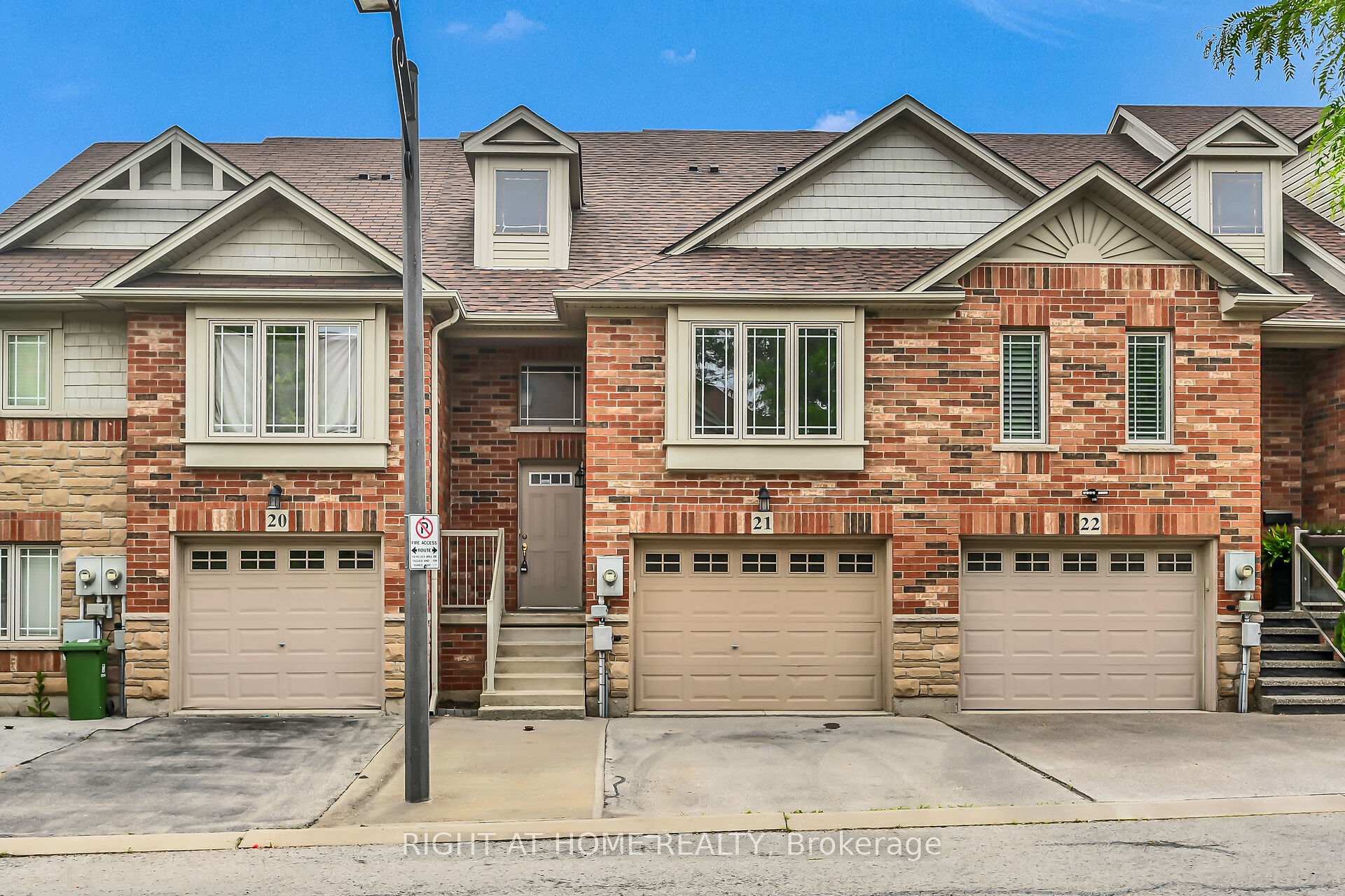 21 - 242 UPPER MOUNT ALBION Road, Hamilton, ON L8J 0B1