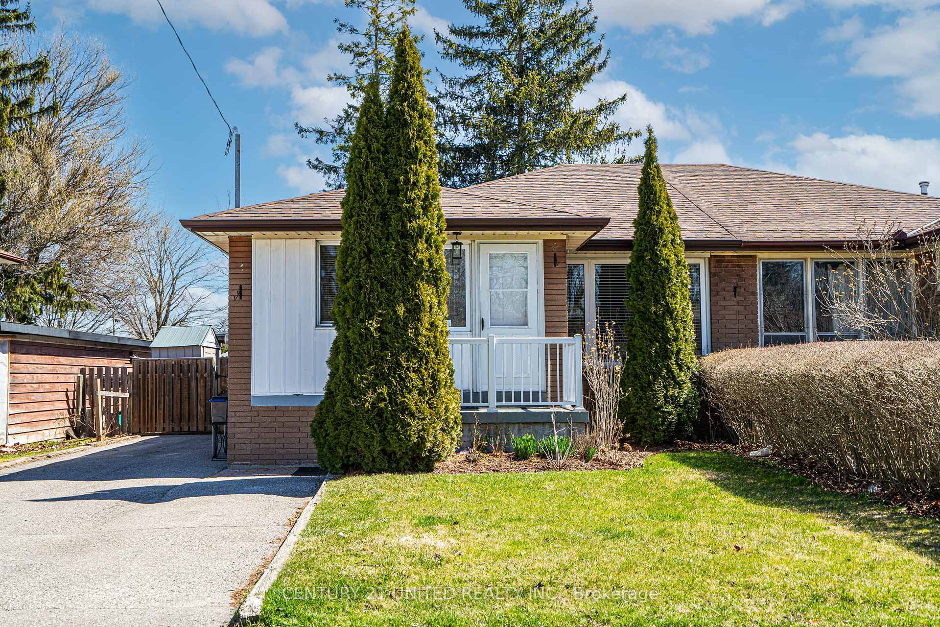 243 Lupin Drive, Whitby, ON L1N 1Y4