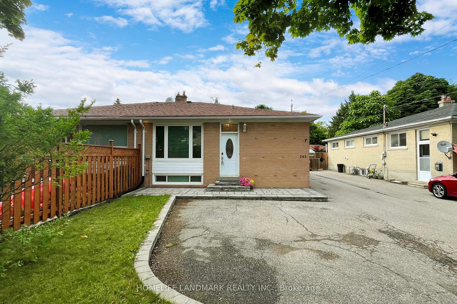 243 Taylor Mills Drive S, Richmond Hill, ON L4C 2S7