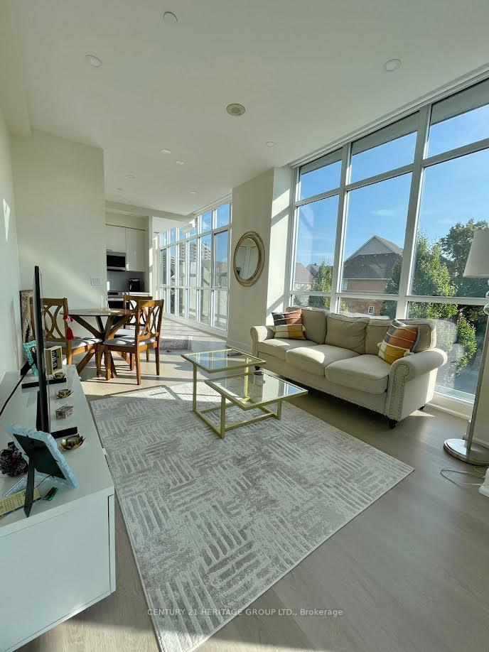 244 - 9471 Yonge Street, Richmond Hill, ON L4C 0Z5