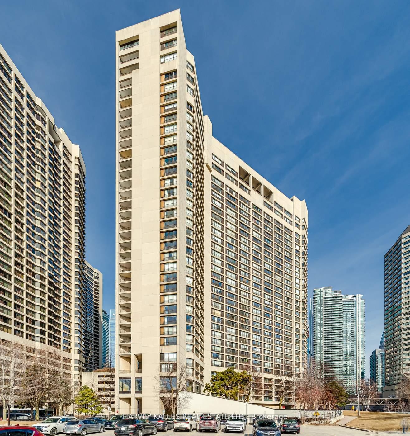 2440 - 33 Harbour Square, Toronto, ON M5J 2G2