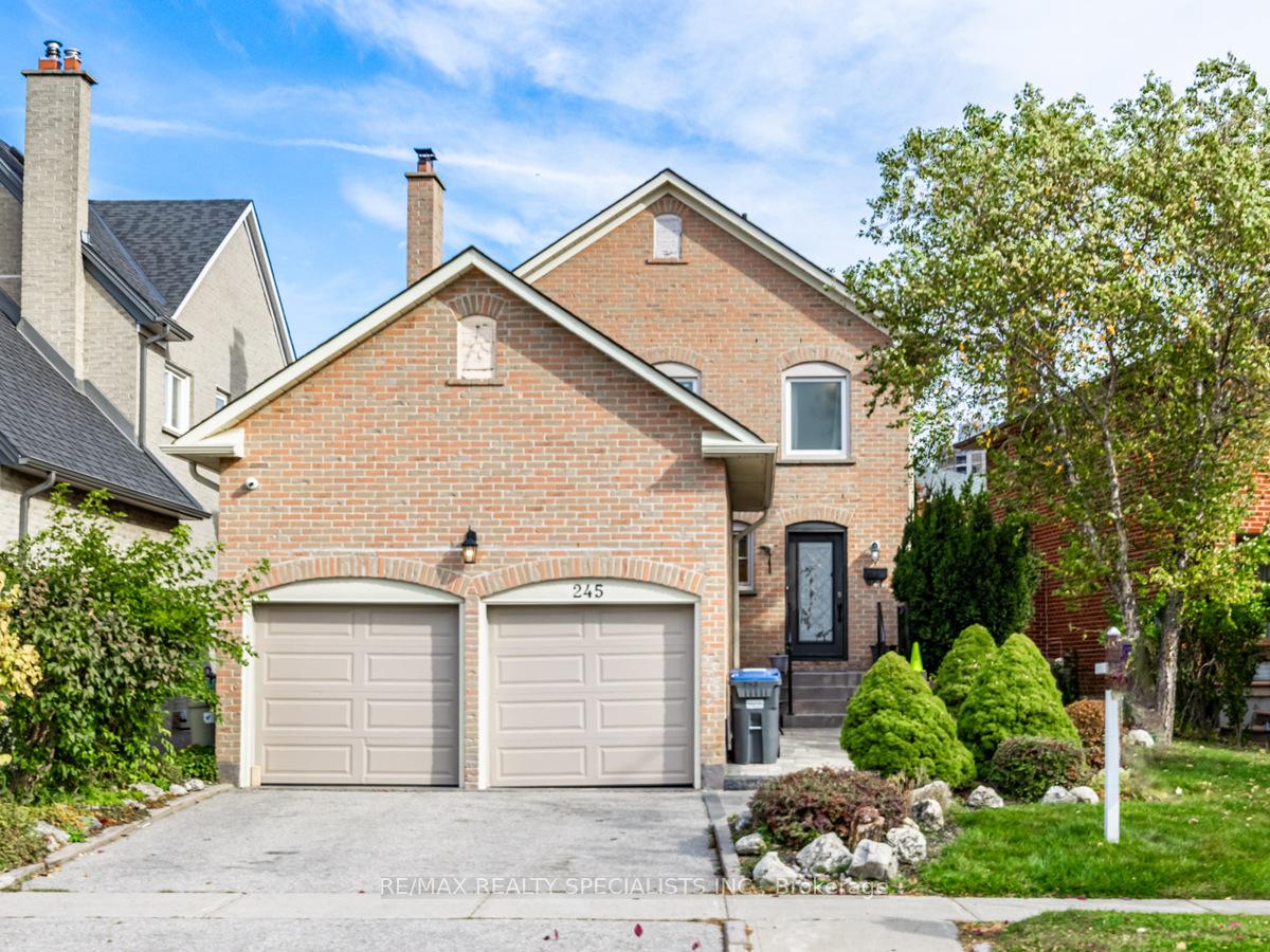 245 Kingsbridge Gardens, Mississauga, ON L5R 1L4