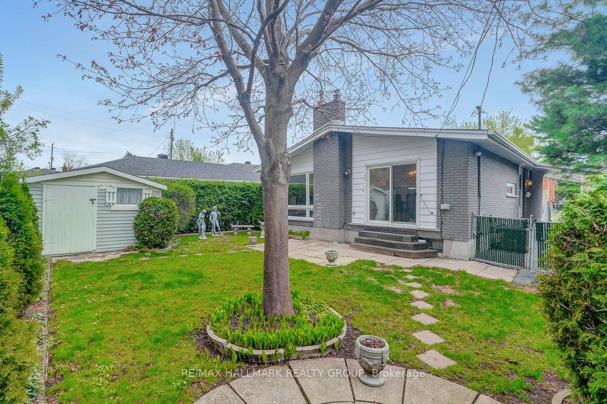 245 Lavergne Street, Vanier and Kingsview Park, ON K1L 5E4