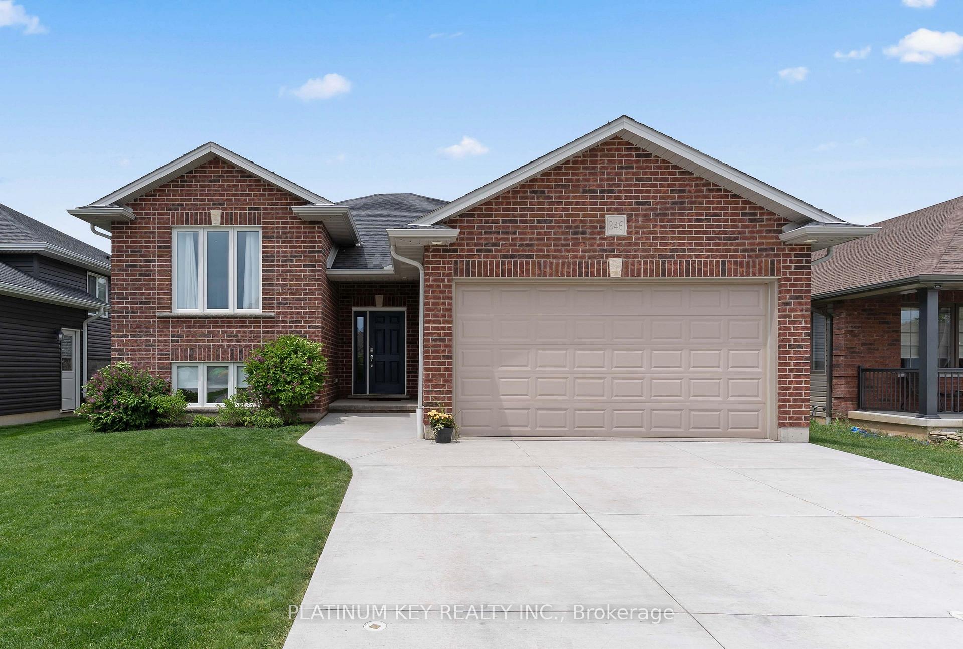 246 South Street, Southwest Middlesex, ON N0L 1M0