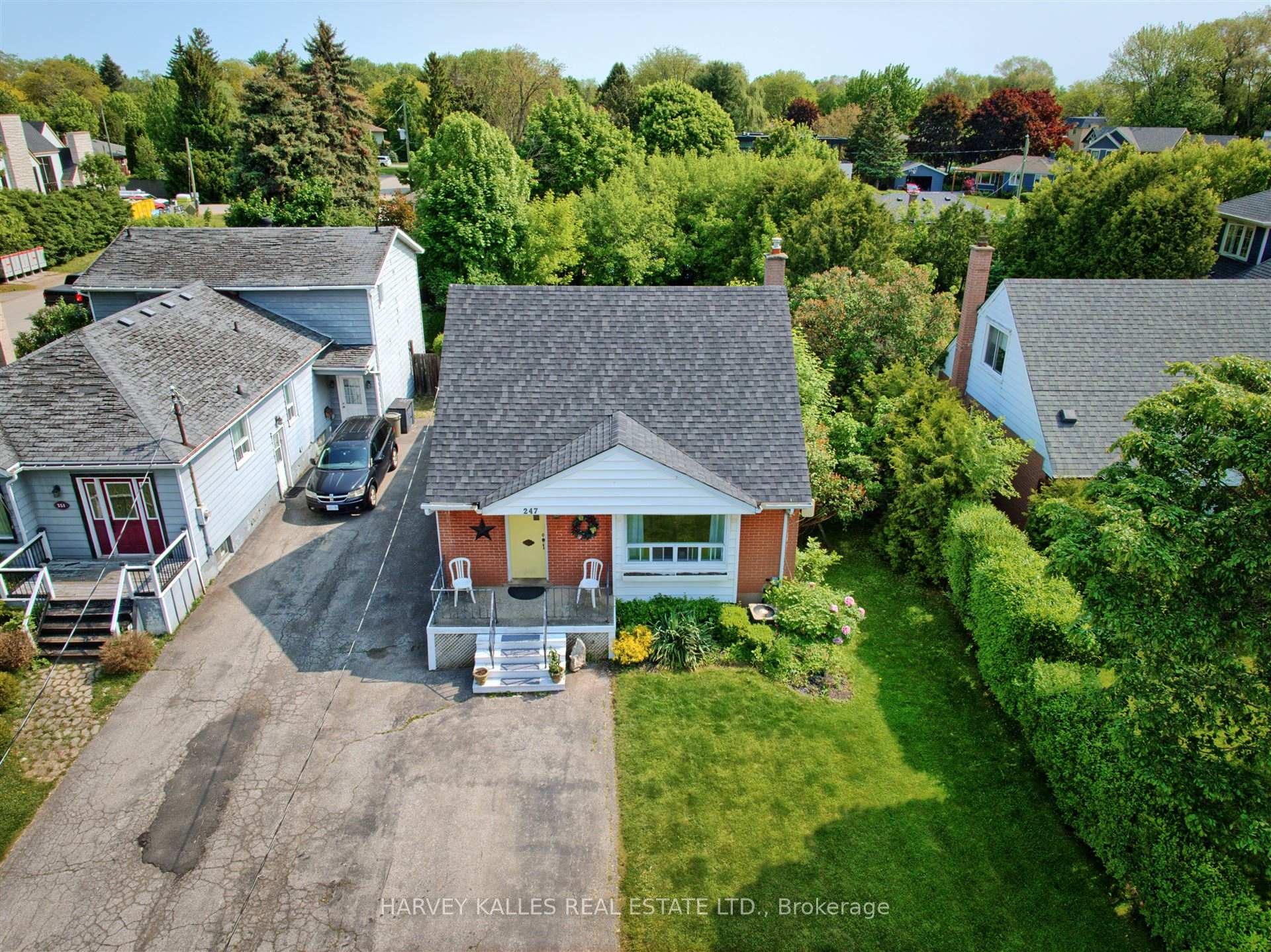 247 Jennings Crescent, Oakville, ON L6L 1W2