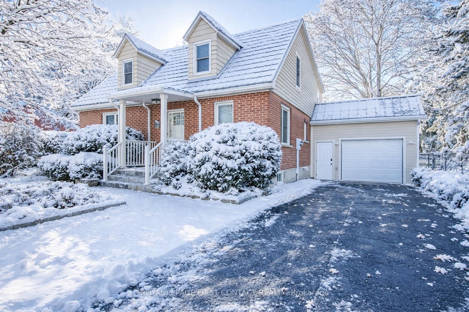 25 Holgate Street, Barrie, ON L4N 2T6