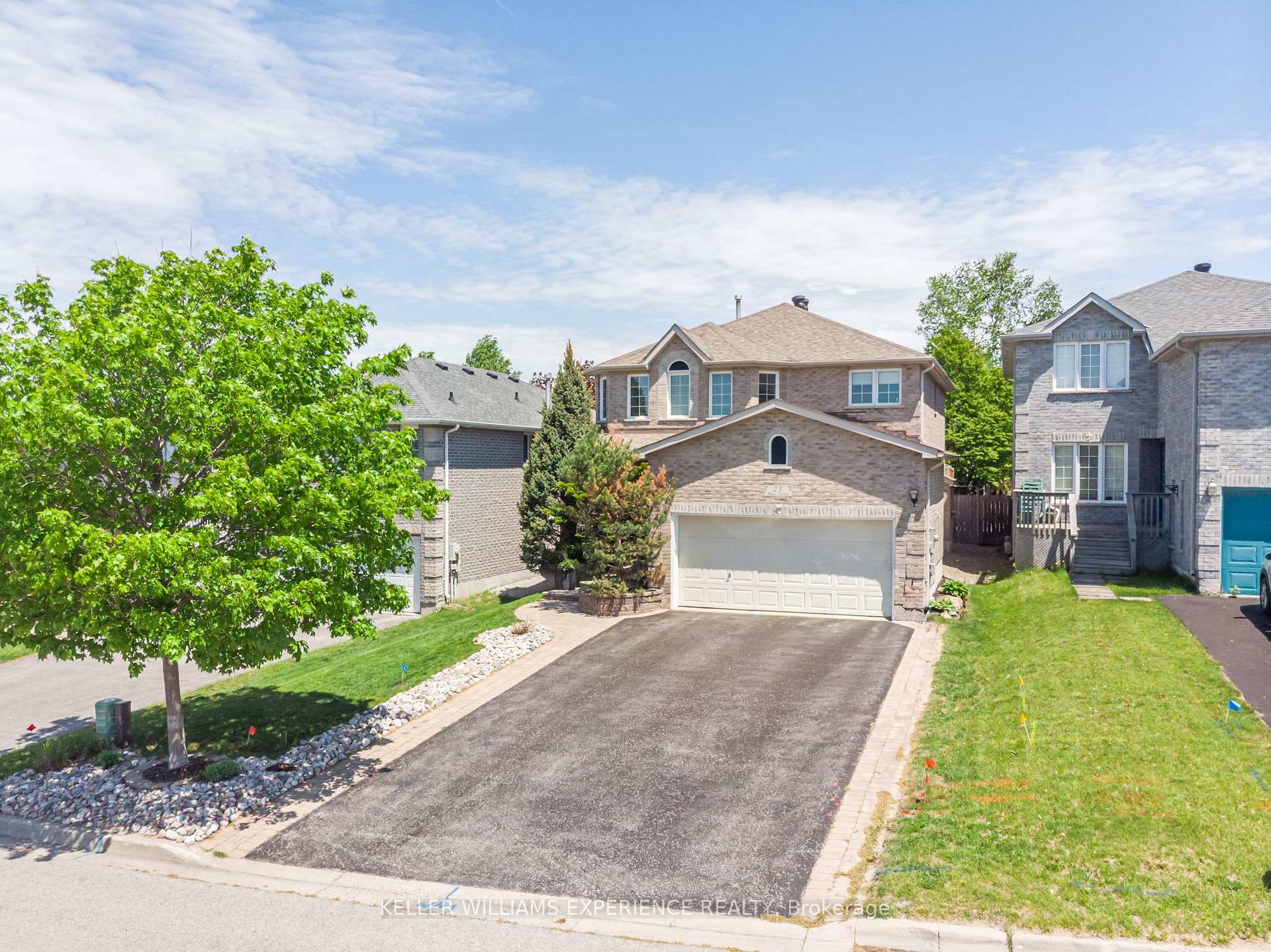 25 Muir Drive, Barrie, ON L4N 0J1