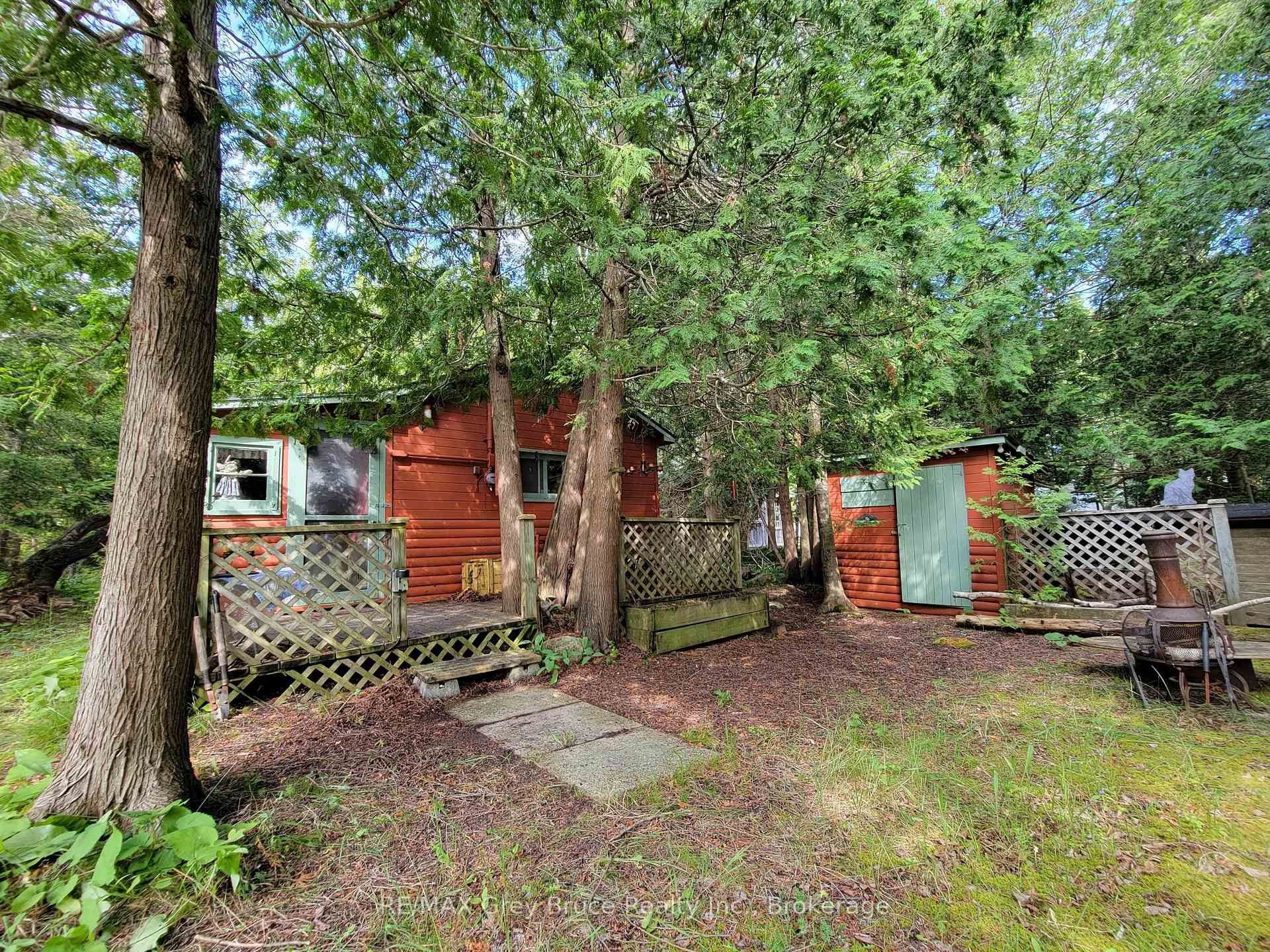 25 Pine Tree Harbour Road, Northern Bruce Peninsula, ON N0H 1Z0