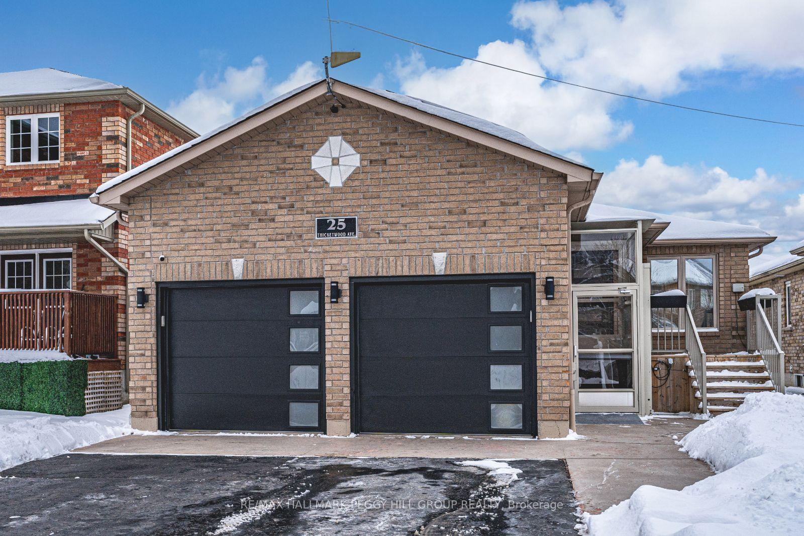 25 Thicketwood Avenue, Barrie, ON L4N 5Y3