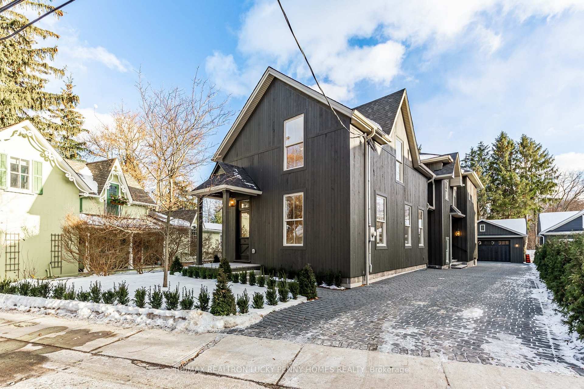 25 Victoria Avenue, Markham, ON L3R 1R8