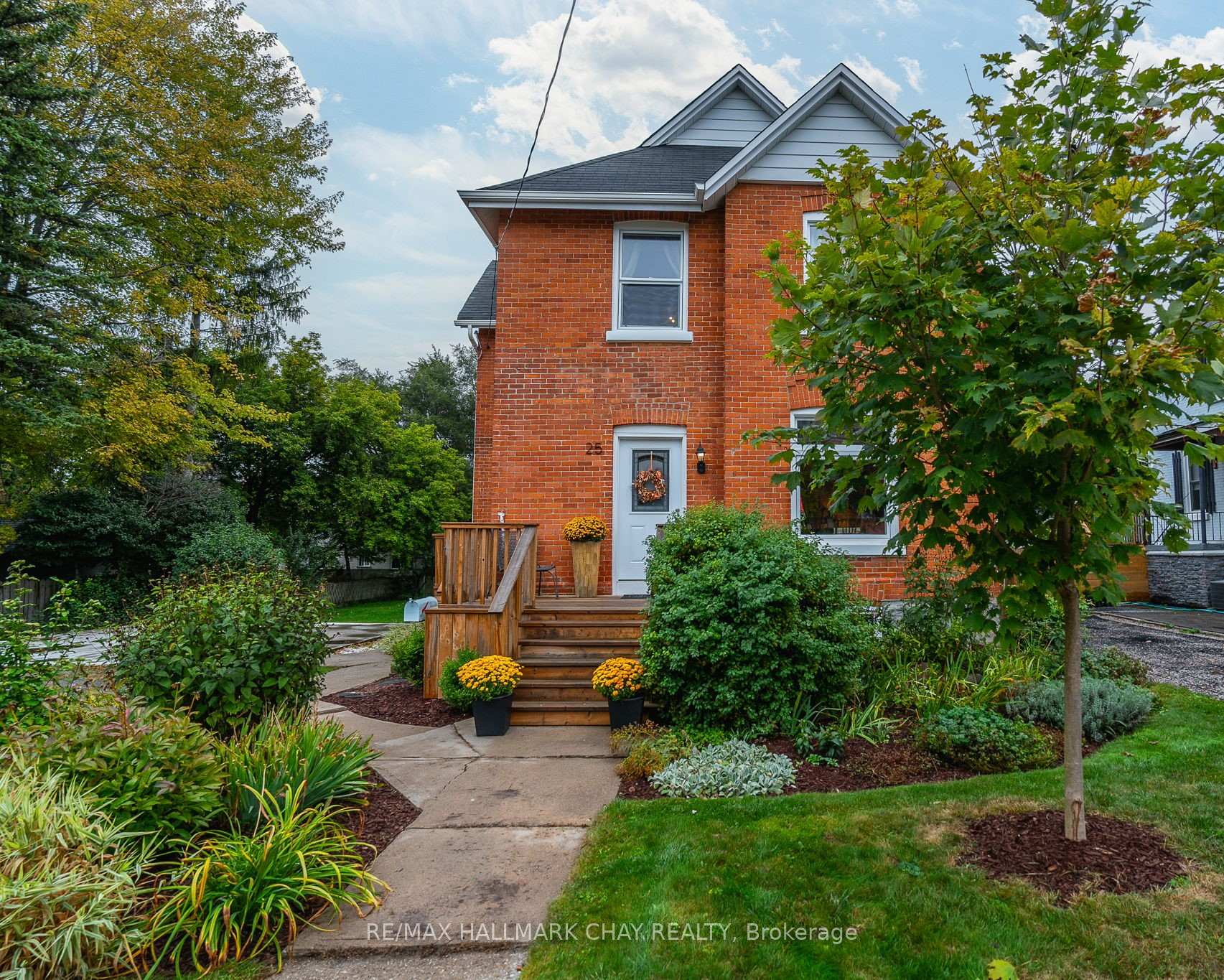 25 William Street, Barrie, ON L4N 3J4