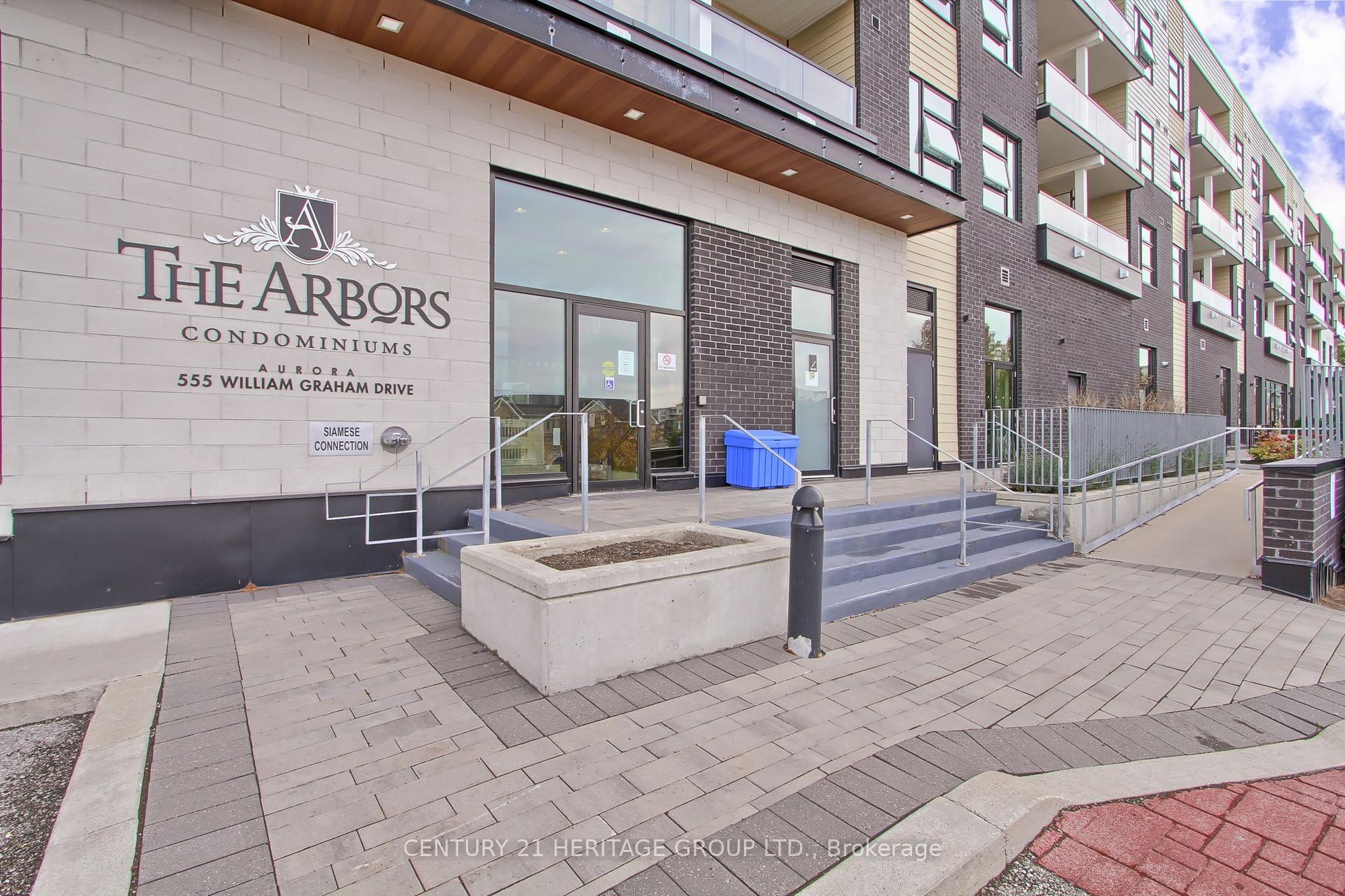 250 - 555 William Graham Drive, Aurora, ON L4G 7C4