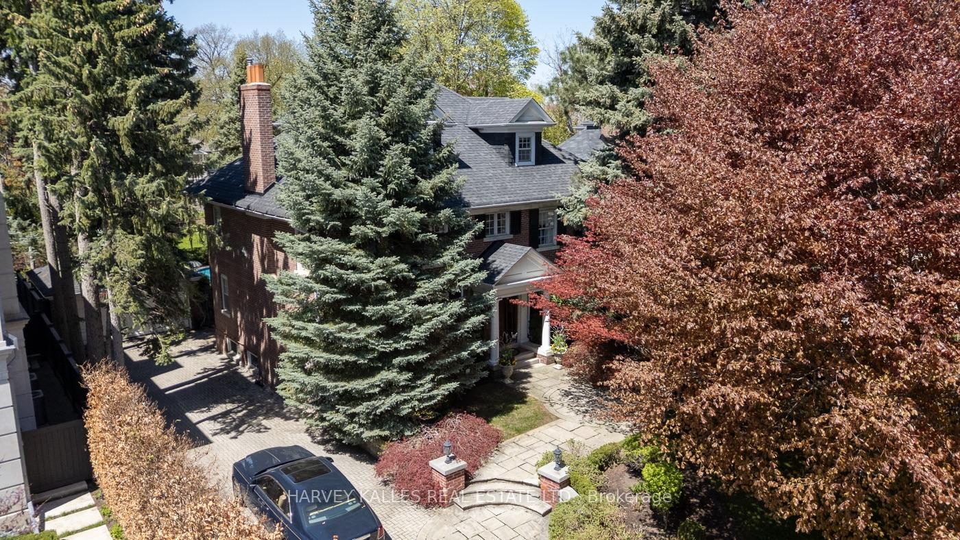 250 Warren Road, Toronto, ON M4V 2S8