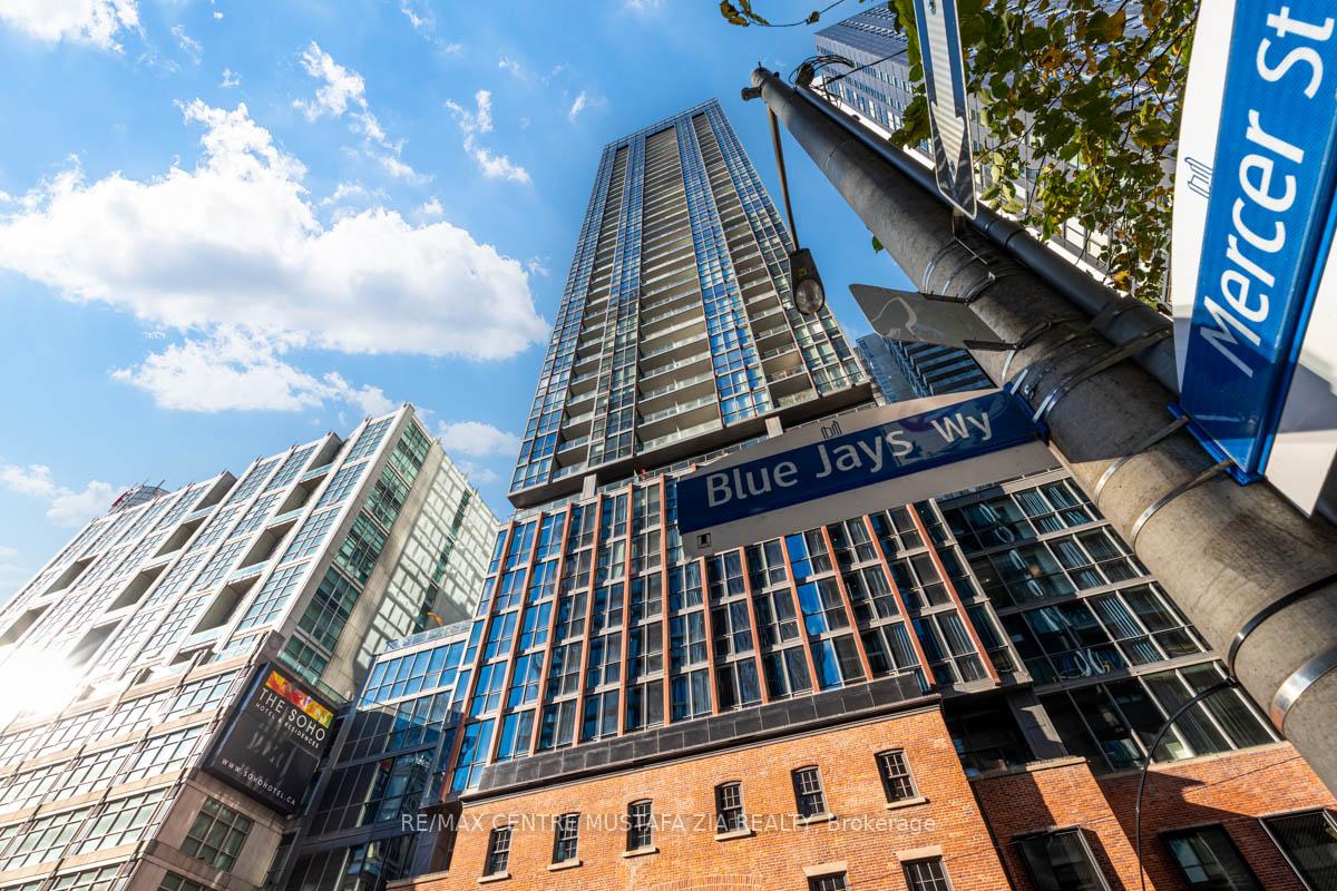 2501 - 88 Blue Jays Way, Toronto, ON M5V 2G3