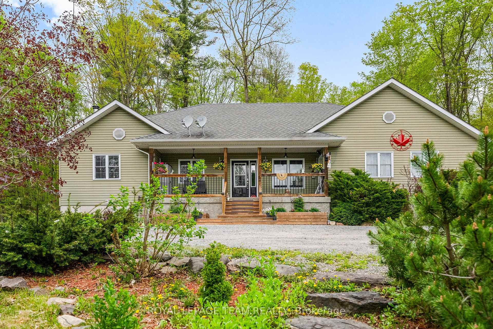 2504 Calabogie Road, Greater Madawaska, ON K0J 1H0