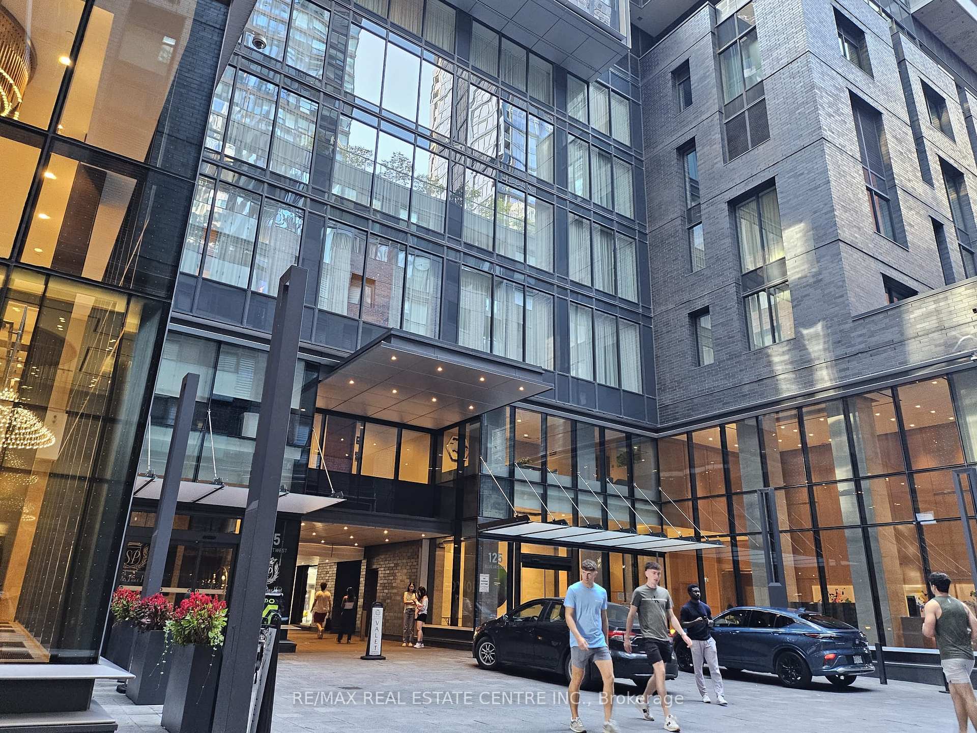 2507 - 125 Blue Jays Way, Toronto, ON M5V 0L7
